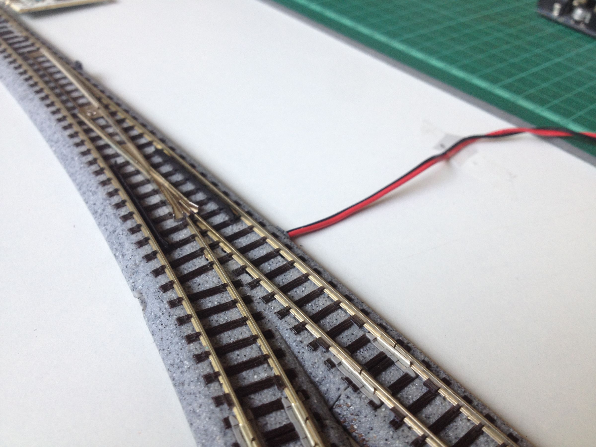 Simple Automated Model Railroad Loop With Yard Siding : 11 Steps ...