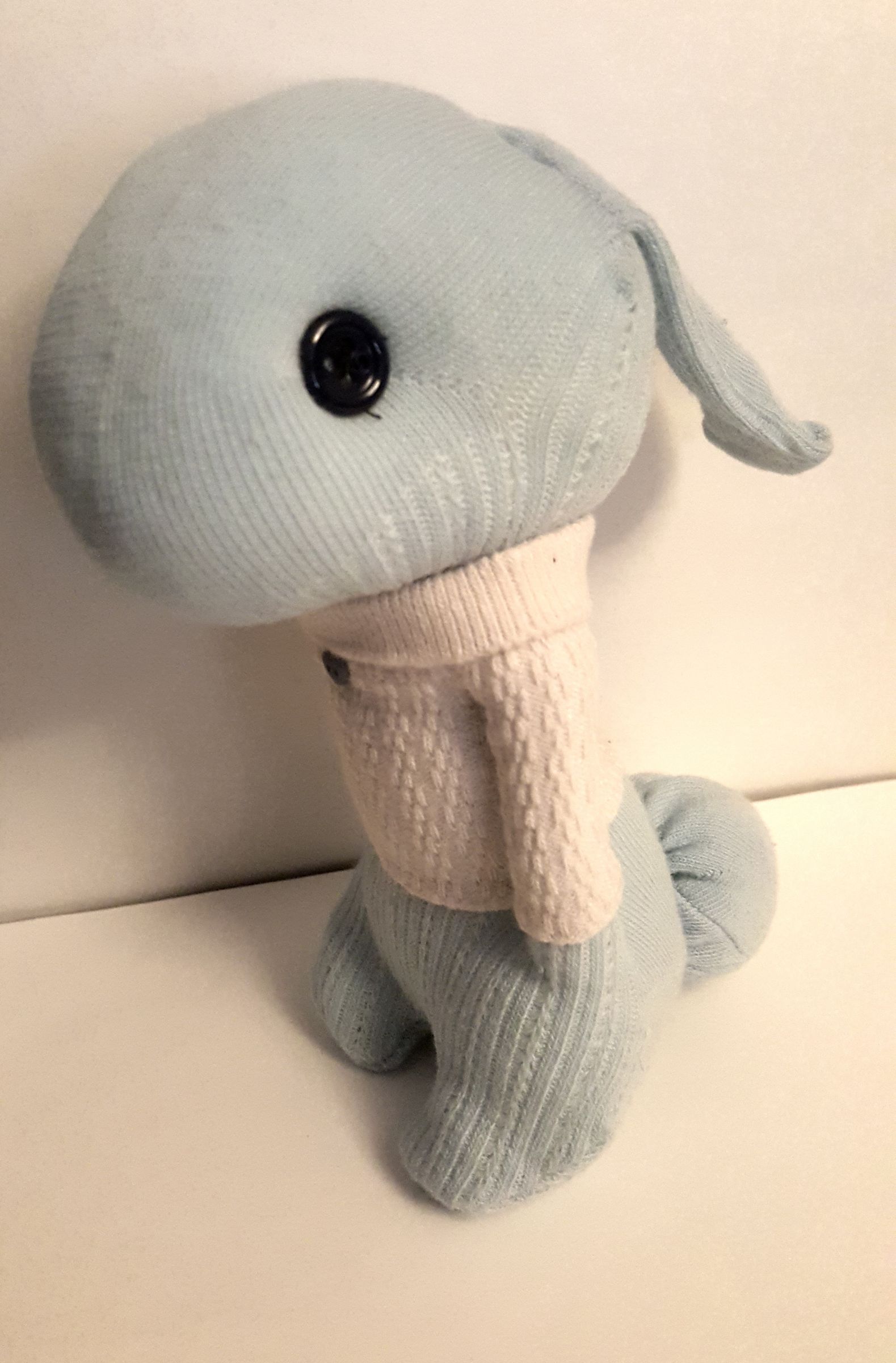 Bunny Out of Socks : 11 Steps (with Pictures) - Instructables