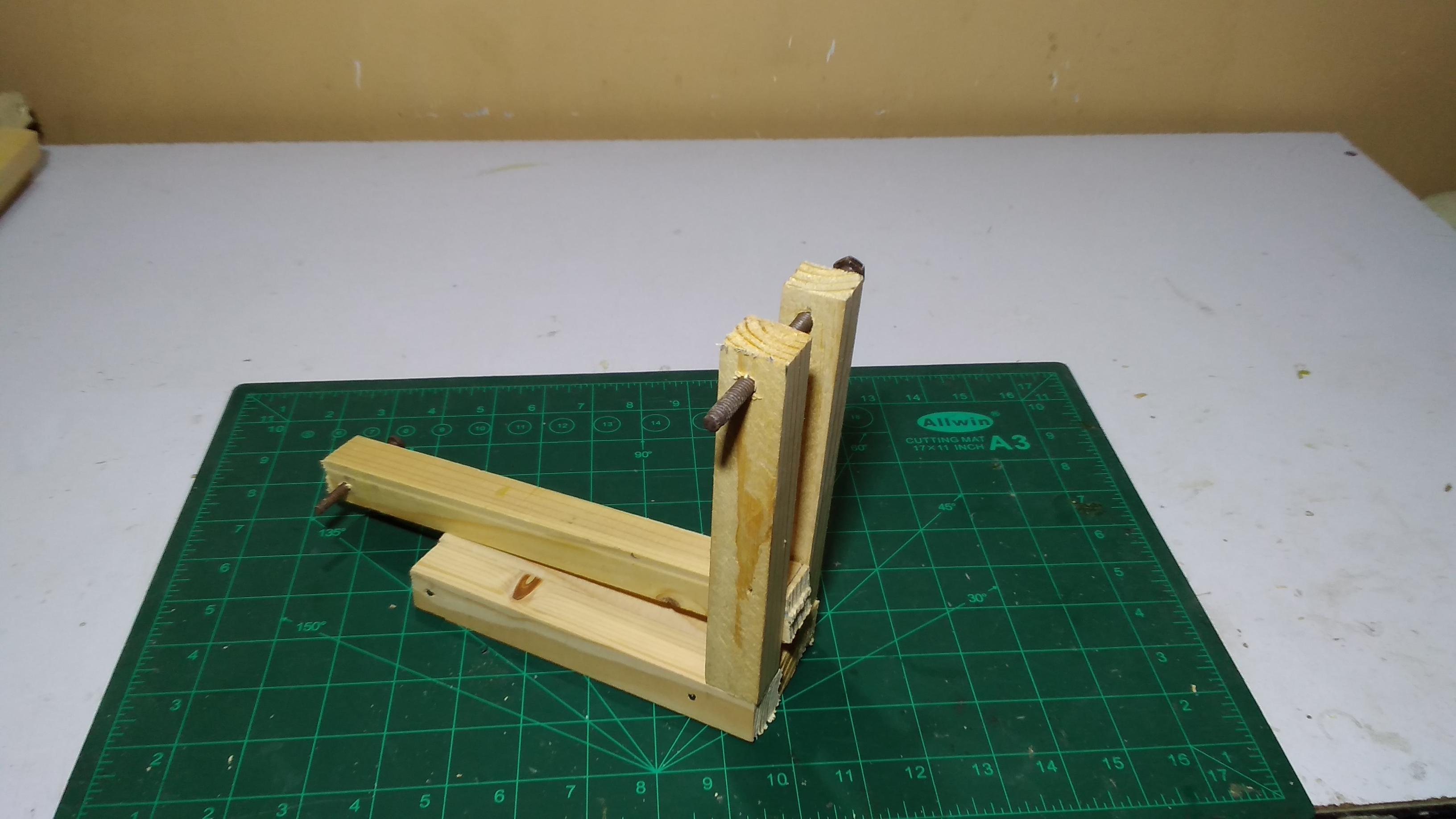 How to Make Wooden Catapult : 5 Steps (with Pictures) - Instructables