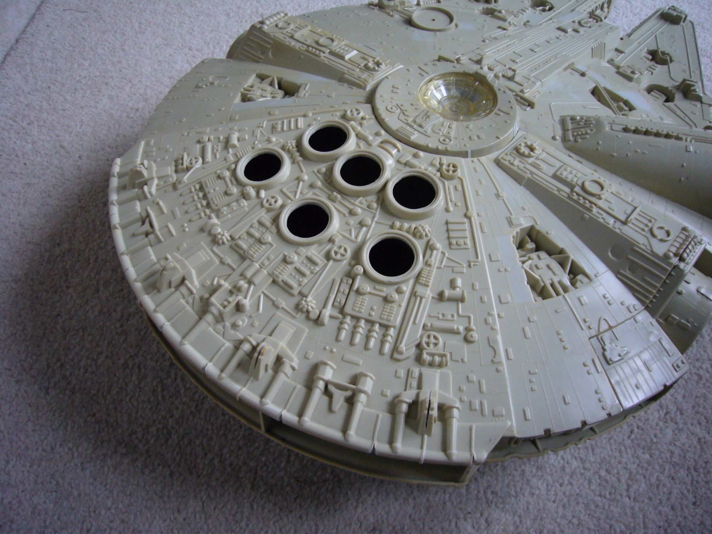 How to Build a Millennium Falcon Wall Light : 7 Steps (with Pictures ...