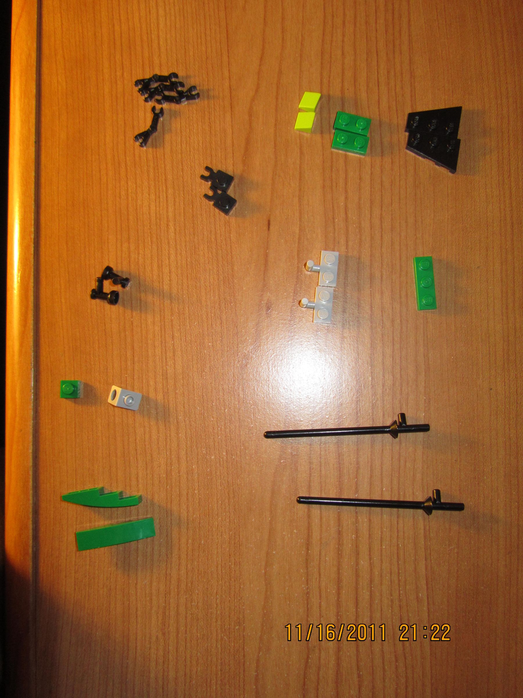 Lego Minifigure Wings : 4 Steps - Instructables