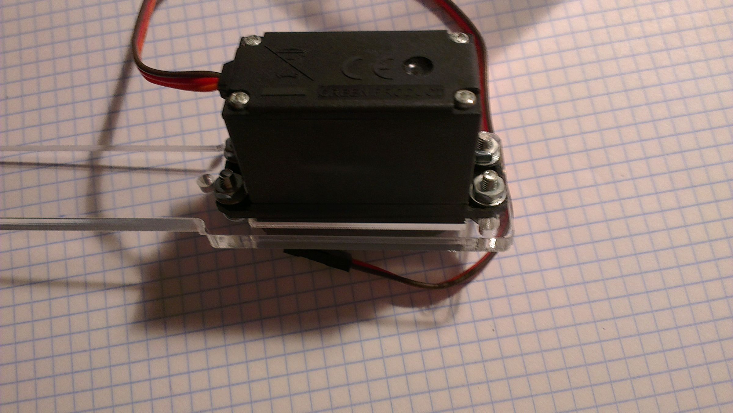 Checkers the Seven Servo Robot Arm! : 8 Steps (with Pictures ...