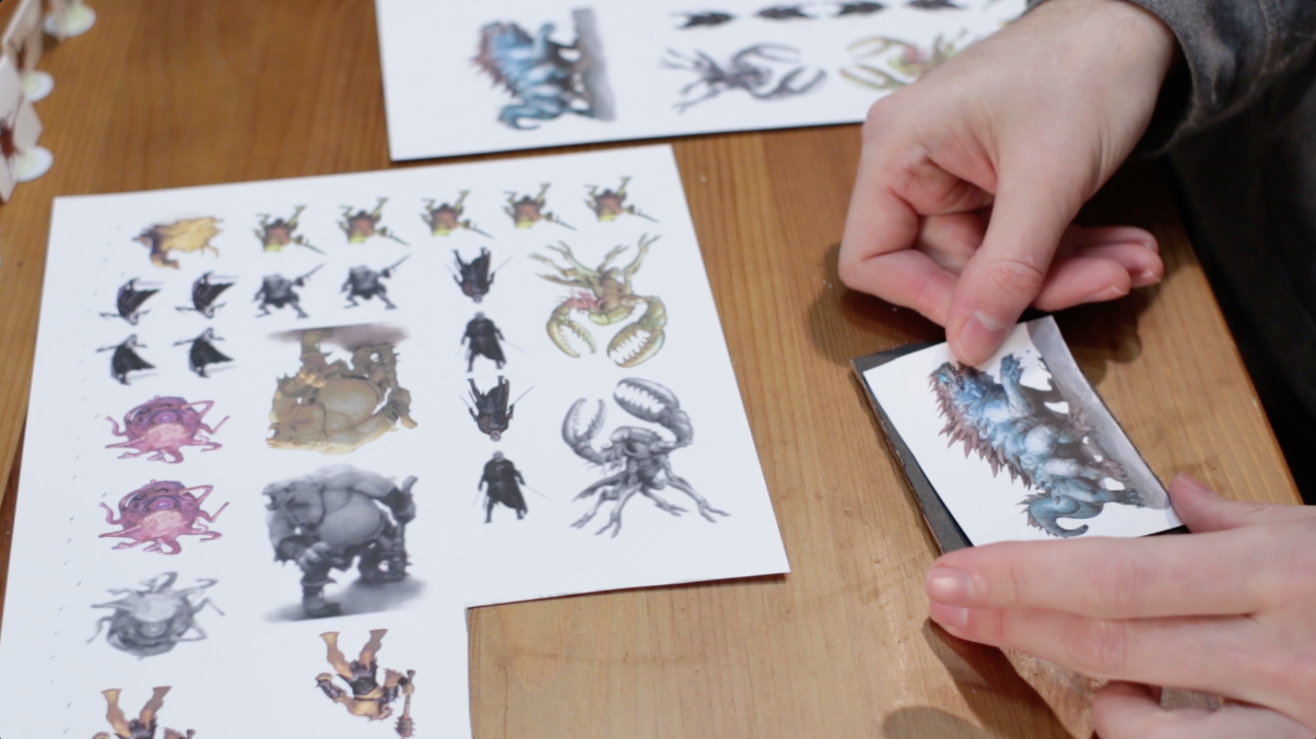 Dungeons and Dragons Paper Miniatures (Pathfinder, Warhammer, Etc ...