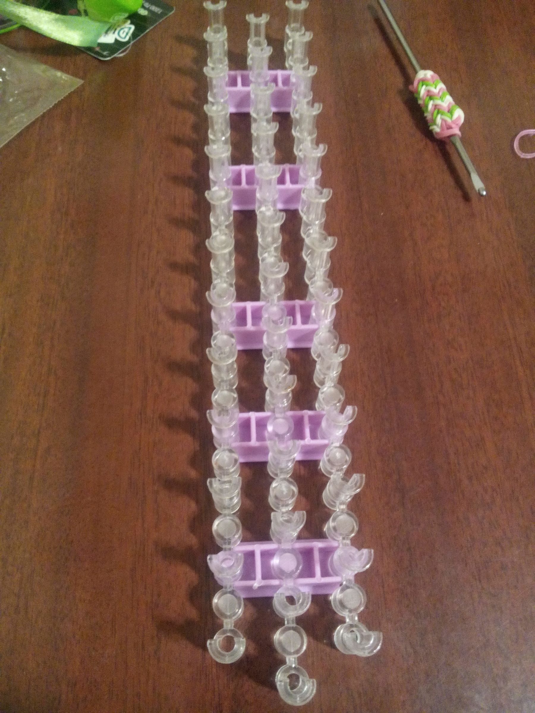 Loom Band Ladder Bracelet : 9 Steps - Instructables