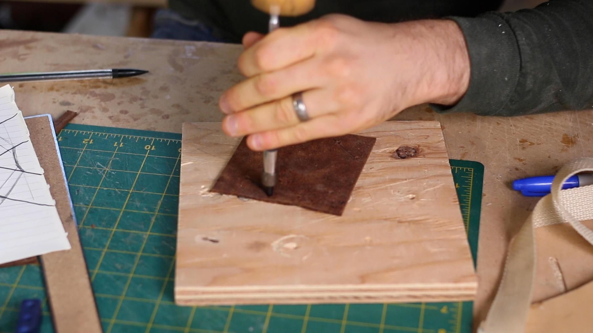 Repairing a Workshop Apron : 6 Steps (with Pictures) - Instructables