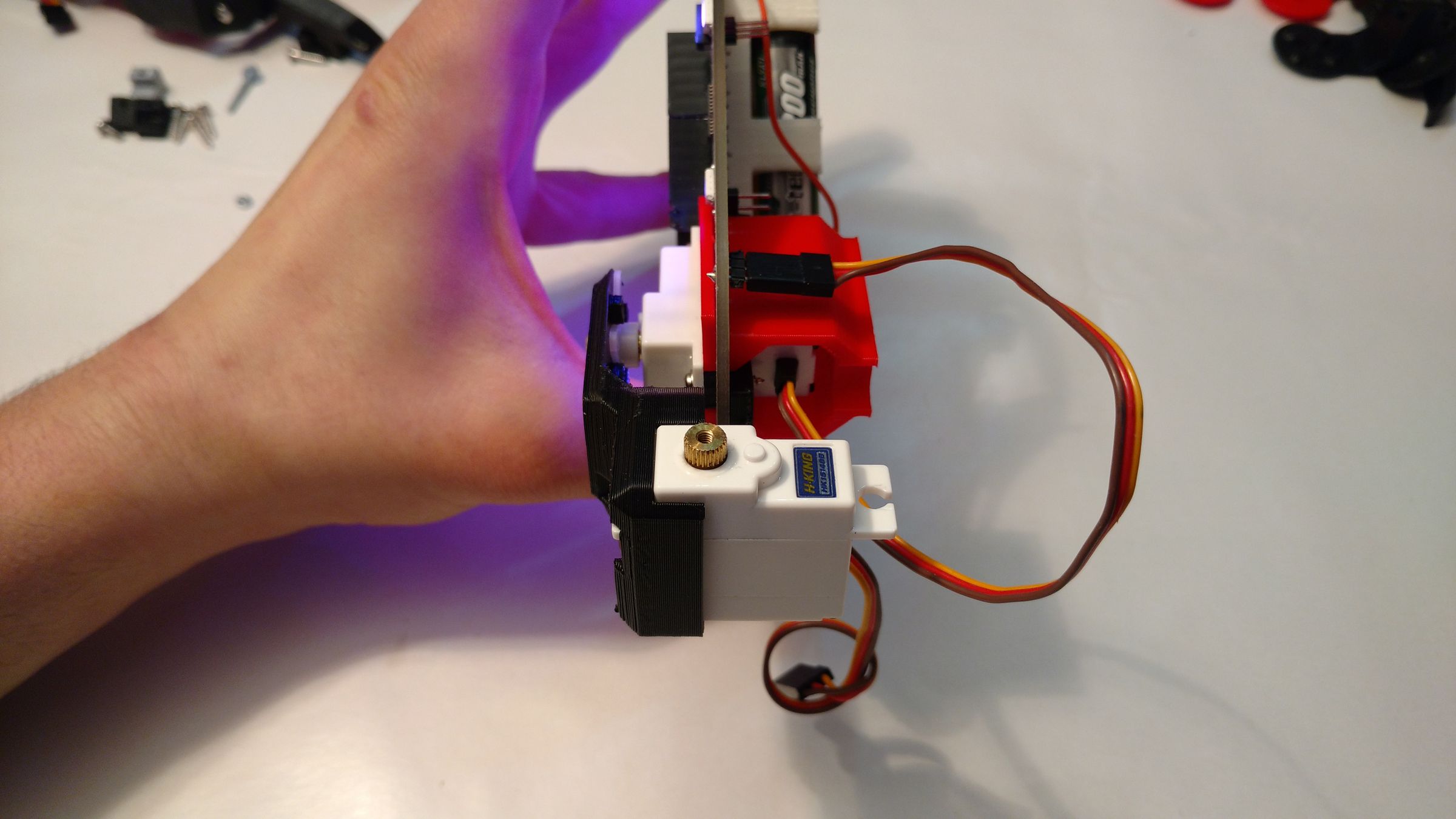 How to Make the QuadBot : 11 Steps (with Pictures) - Instructables