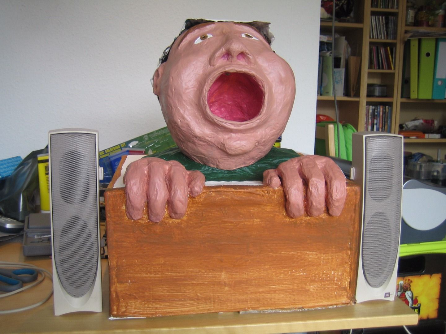 Talking Trashcan - Instructables