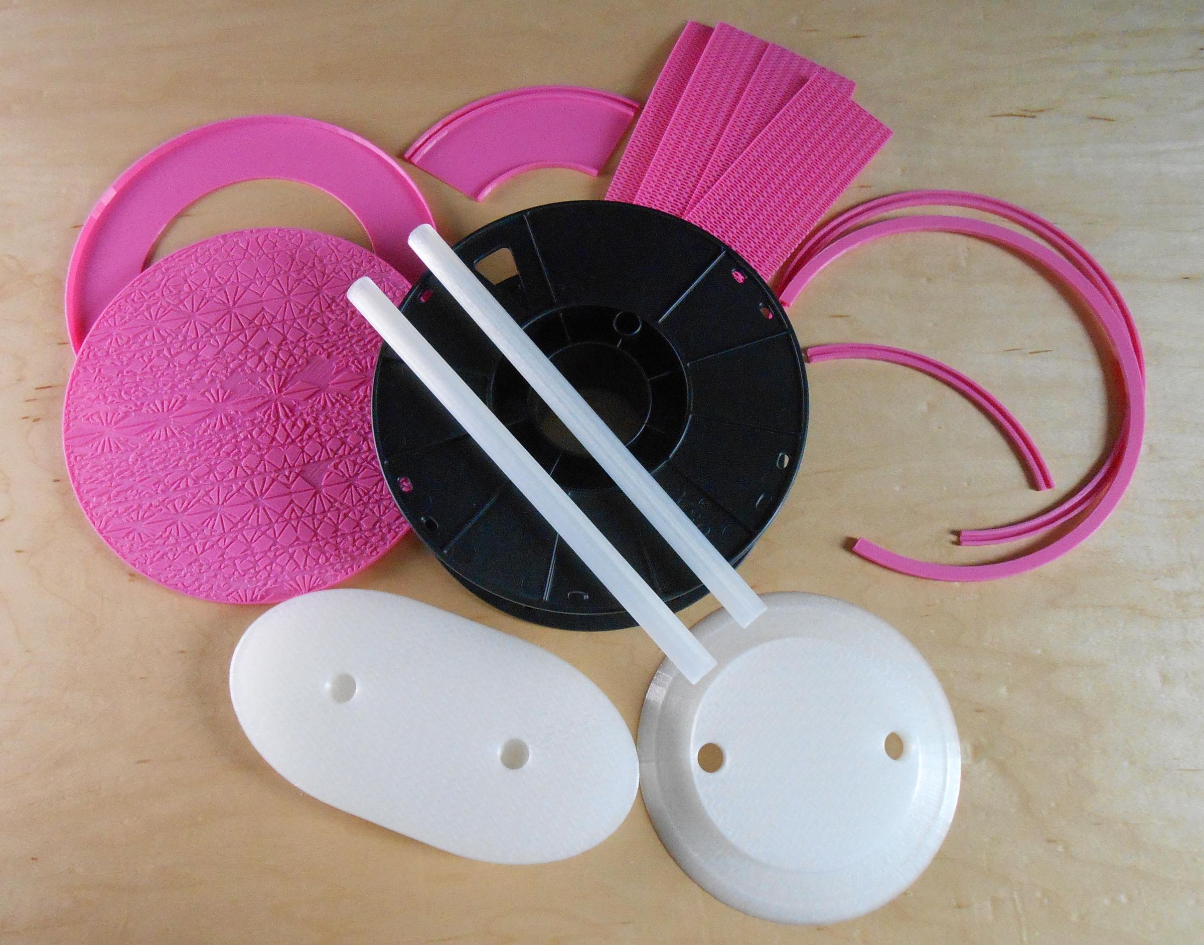 Hinge Shade Empty Filament Spool Lamp : 5 Steps (with Pictures ...