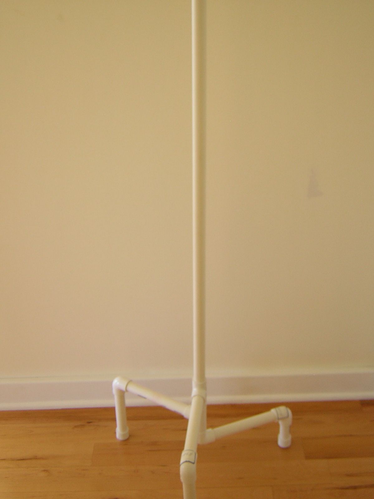 The $10 PVC C-stand : 6 Steps (with Pictures) - Instructables