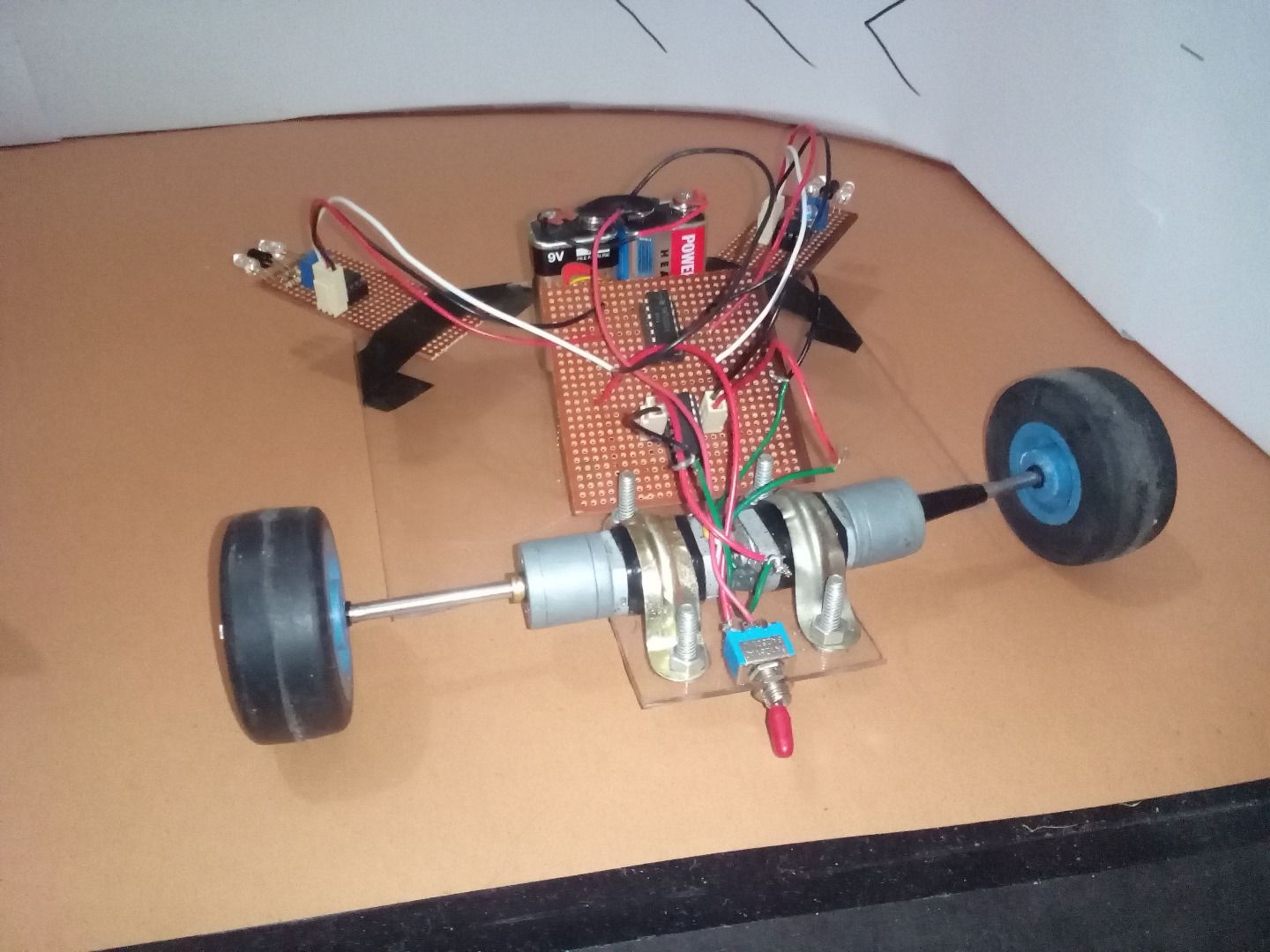 Obstacle Avoiding Robot With IR Sensors Without Microcontroller : 6 ...