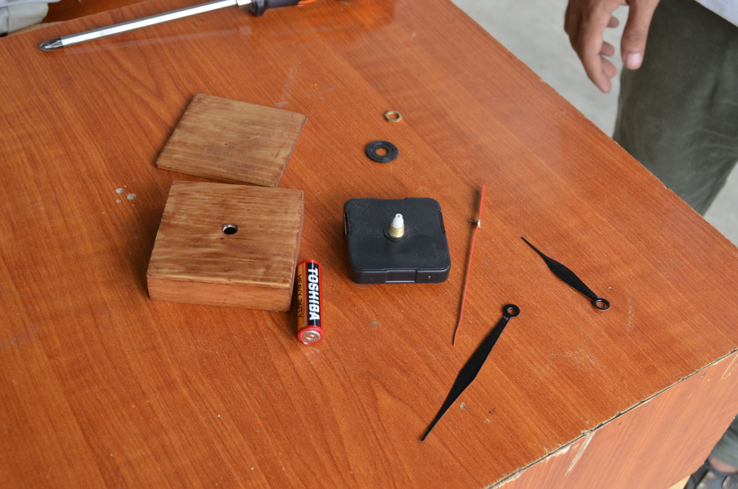 The Classic Wall Clock : 8 Steps (with Pictures) - Instructables