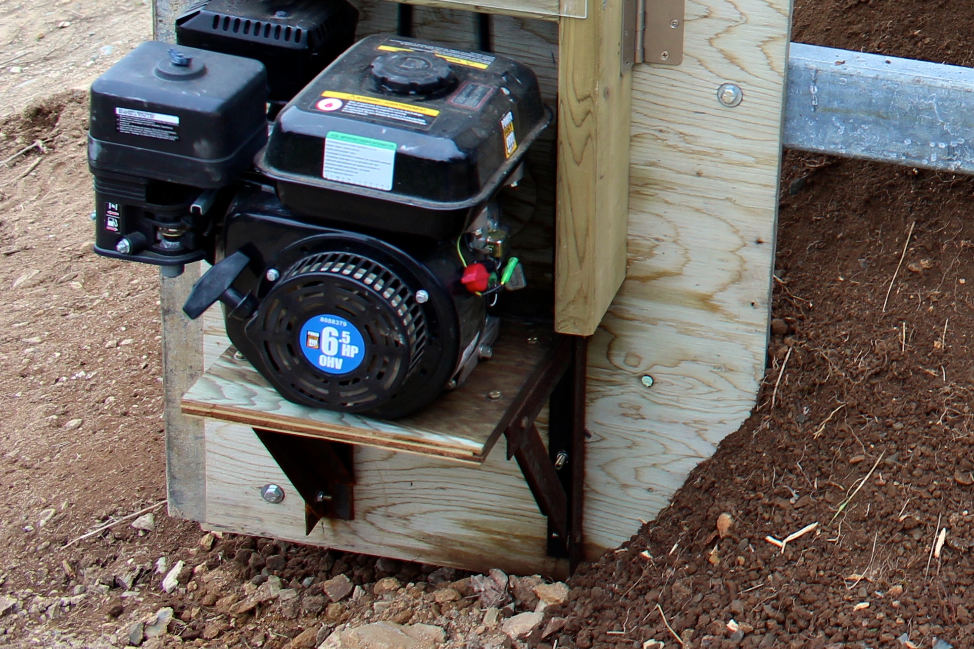 Homemade Soil Screener/sifter : 11 Steps (with Pictures) - Instructables