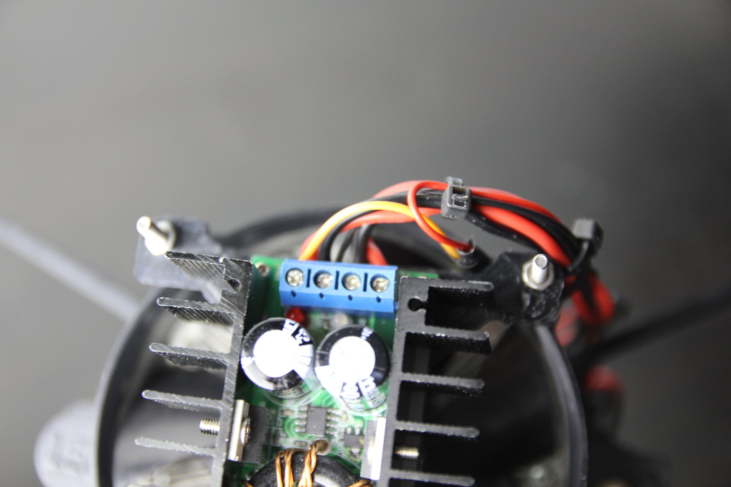 Build Your Own Compact 3D Printed 100w Flashlight! : 4 Steps (with ...