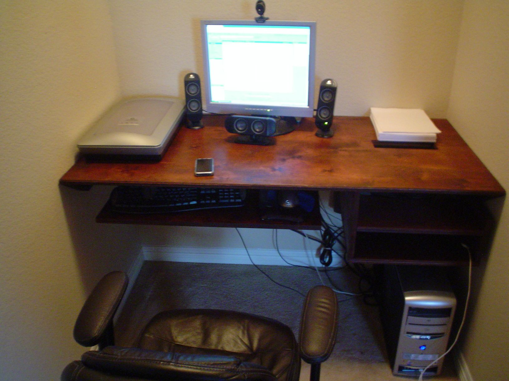 Floating Computer Desk Workstation (with Hidden Printer Area and ...