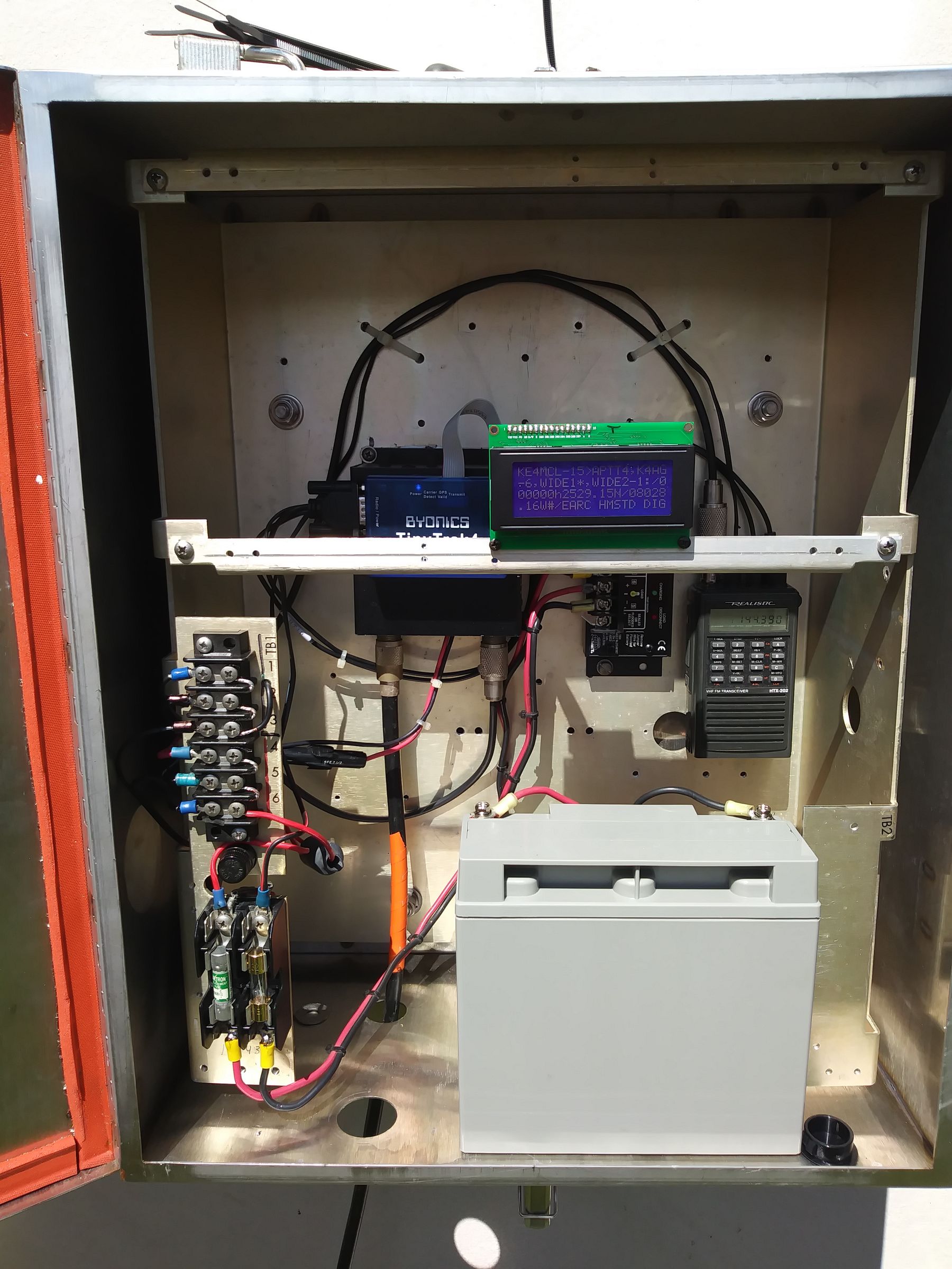 Solar Powered APRS Digipeater for Amateur Radio : 10 Steps (with ...