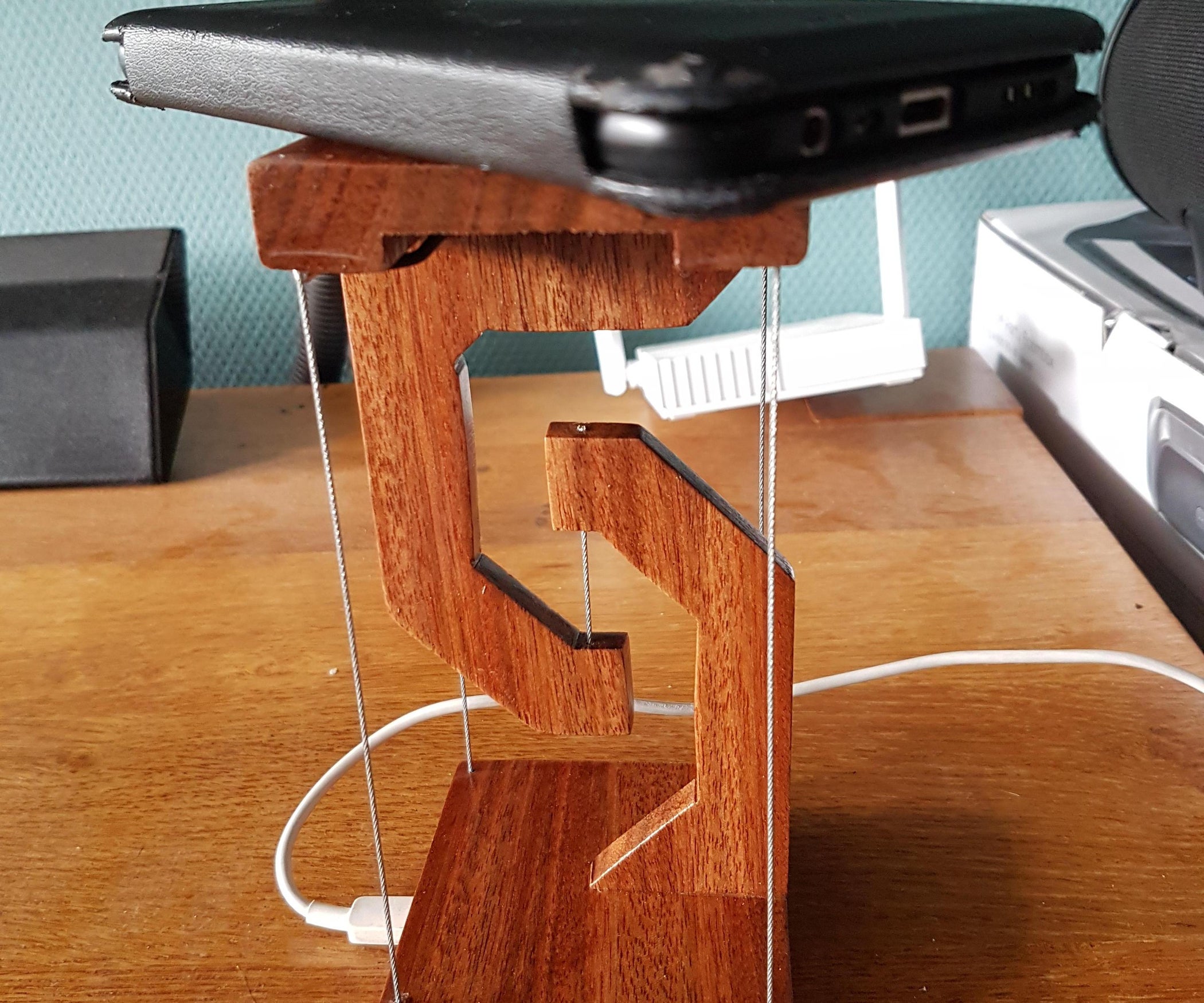 Floating Wireless Charger USB : 8 Steps (with Pictures) - Instructables