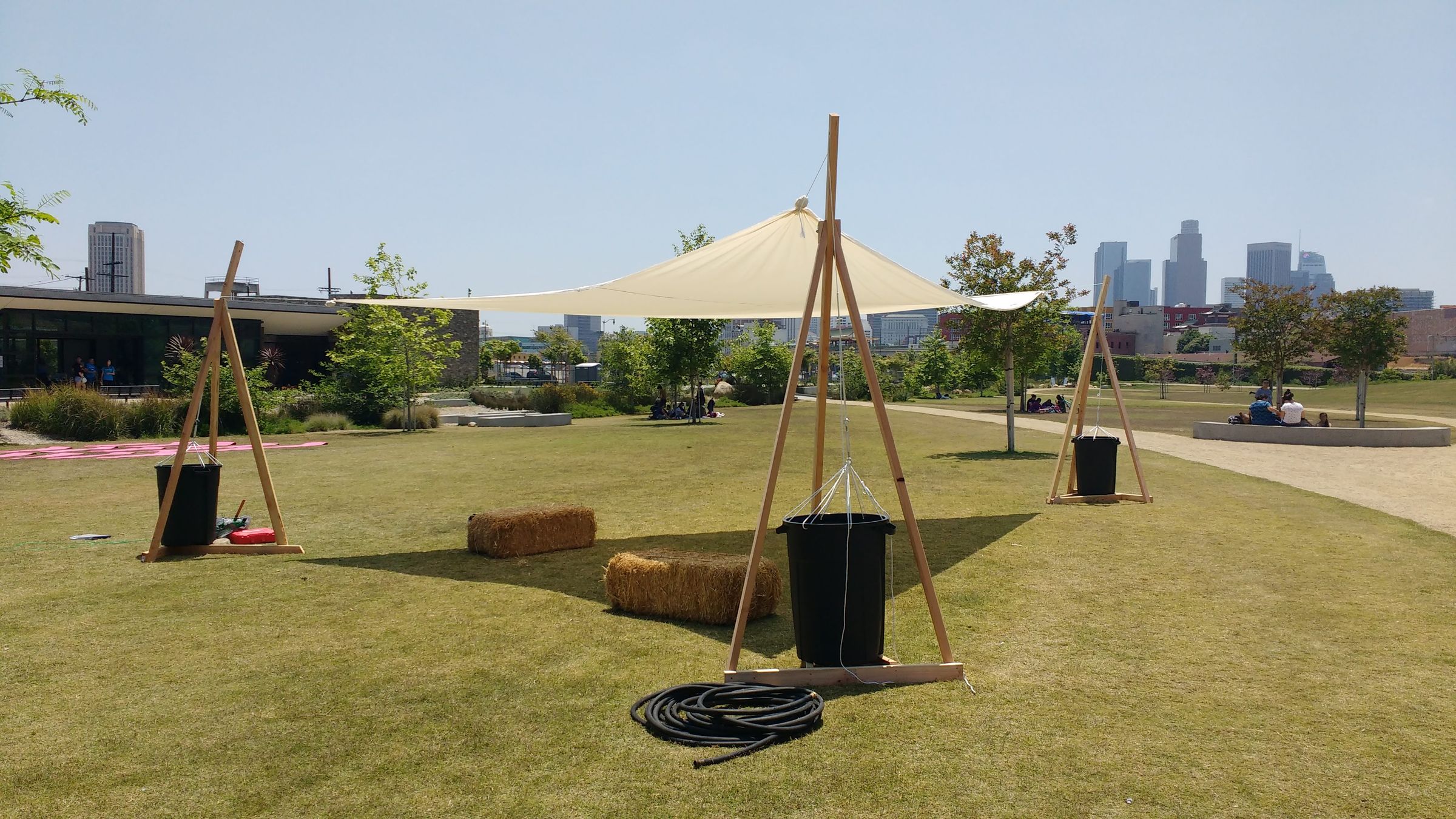 Easy Free-Standing Sun Shade : 6 Steps (with Pictures) - Instructables