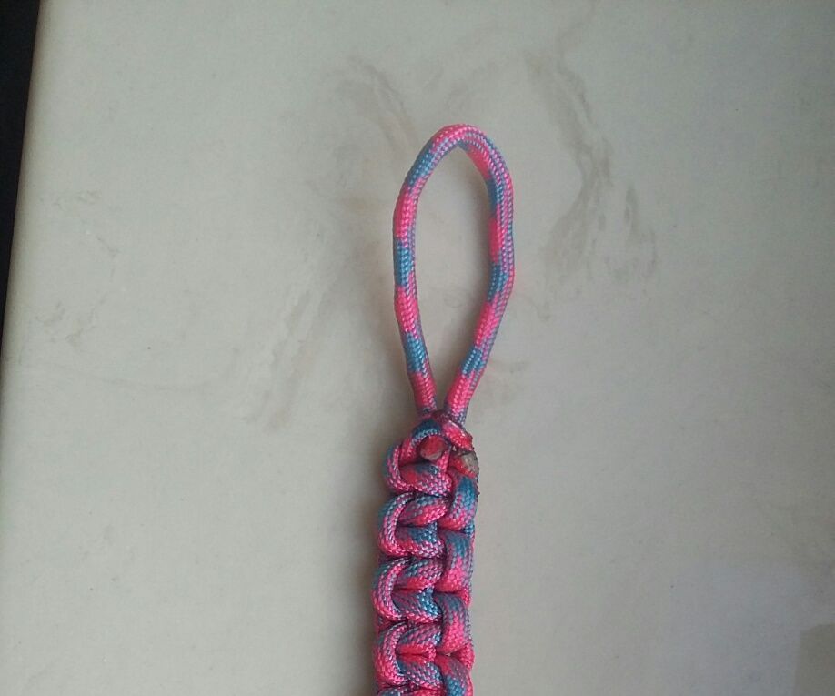 How to Make a Paracord Keychain : 6 Steps (with Pictures) - Instructables