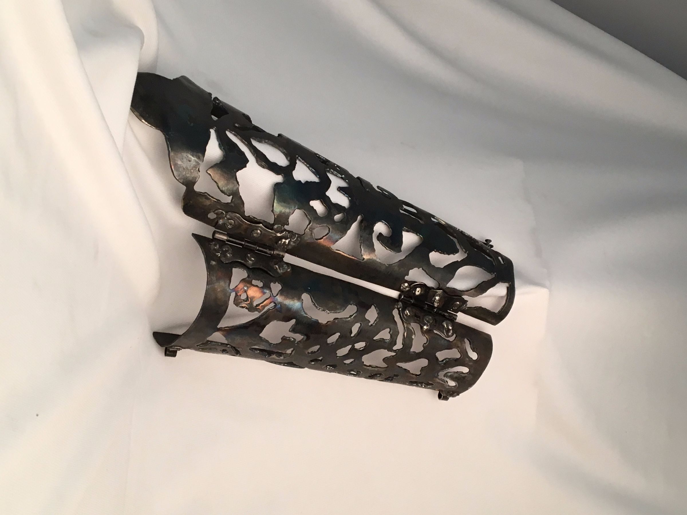 Industrial Lace Forearm Guard : 11 Steps (with Pictures) - Instructables