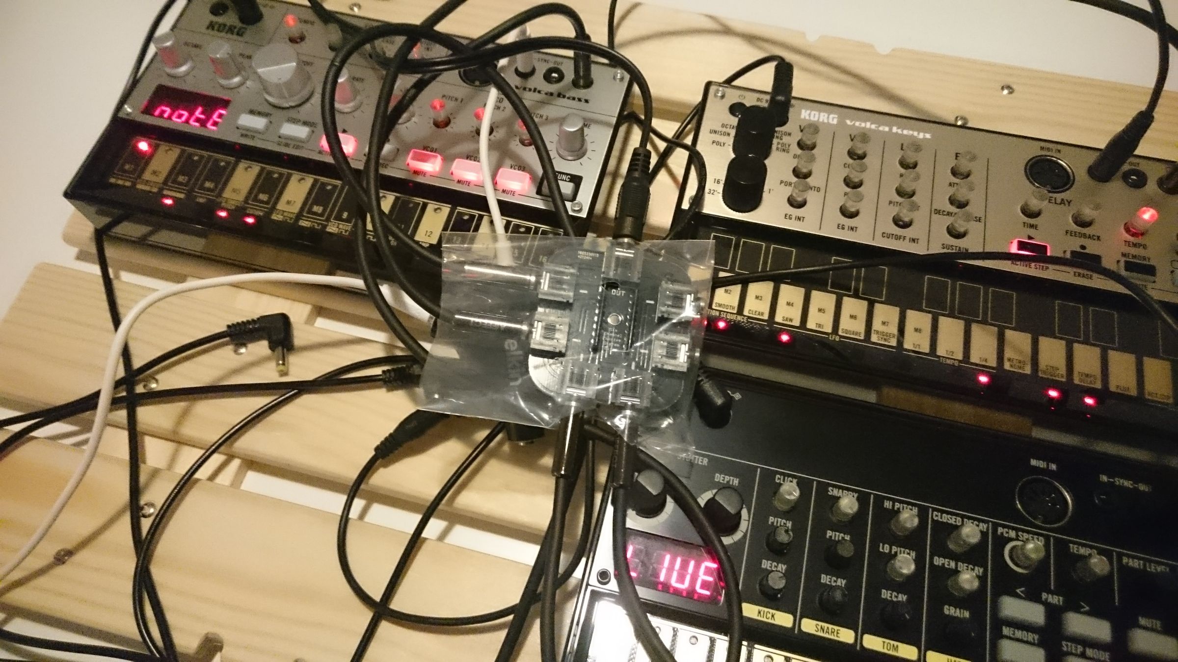 Volca Synth Suitcase : 11 Steps (with Pictures) - Instructables