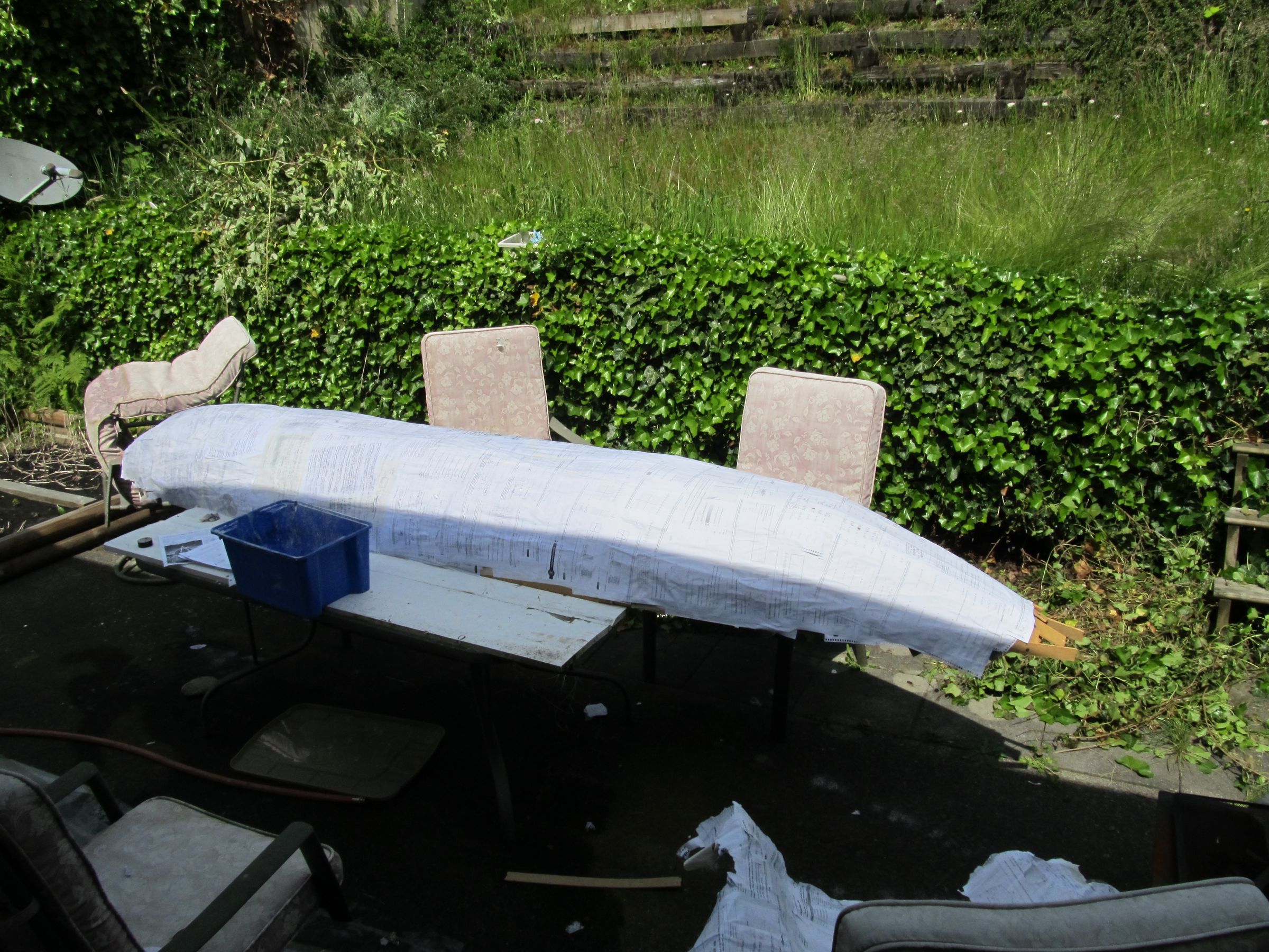The Incredible Paper Canoe : 7 Steps (with Pictures) - Instructables