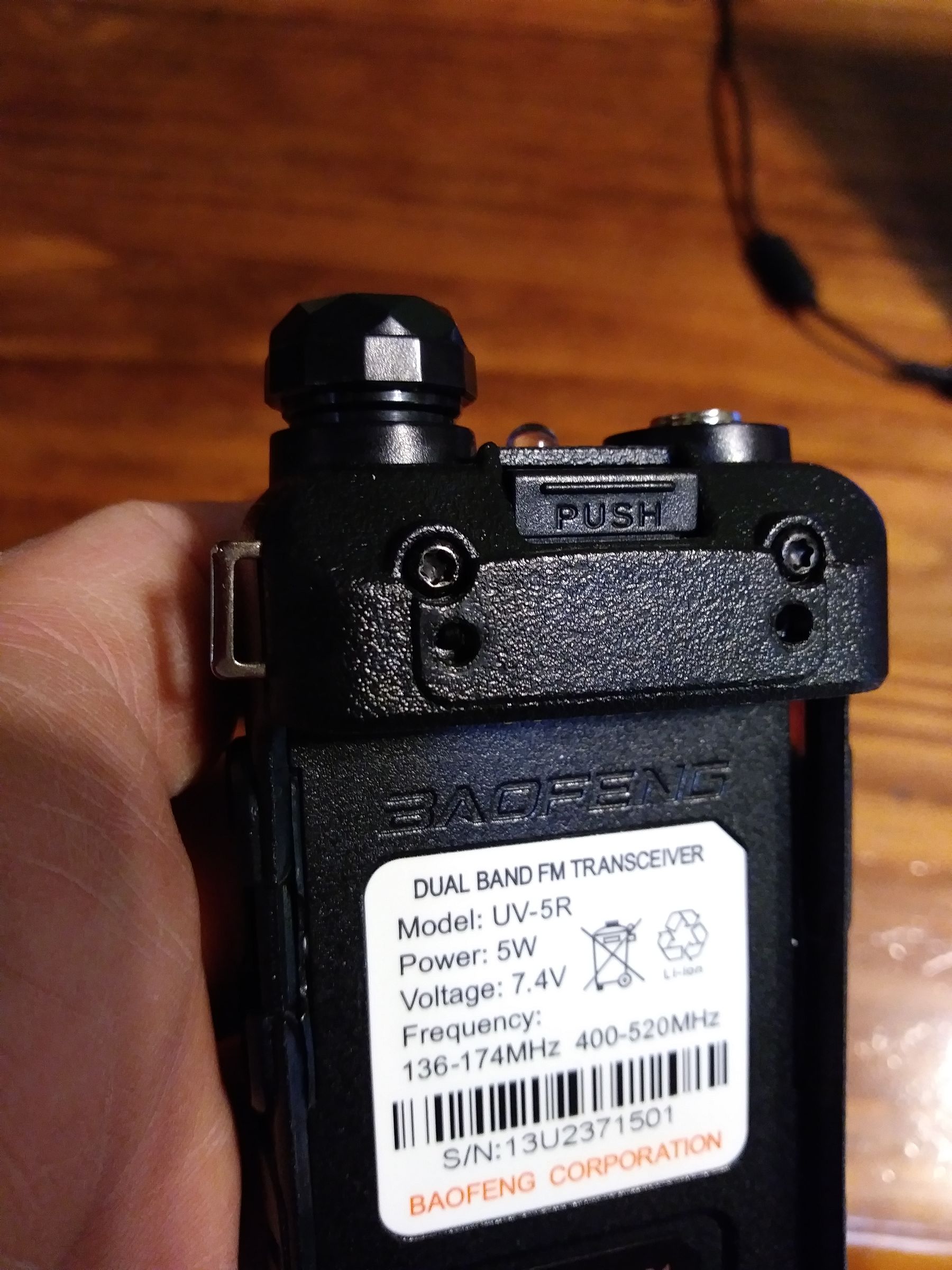 How to Fix a Scratchy Volume Control on a Baofeng UV5R Amateur Radio ...