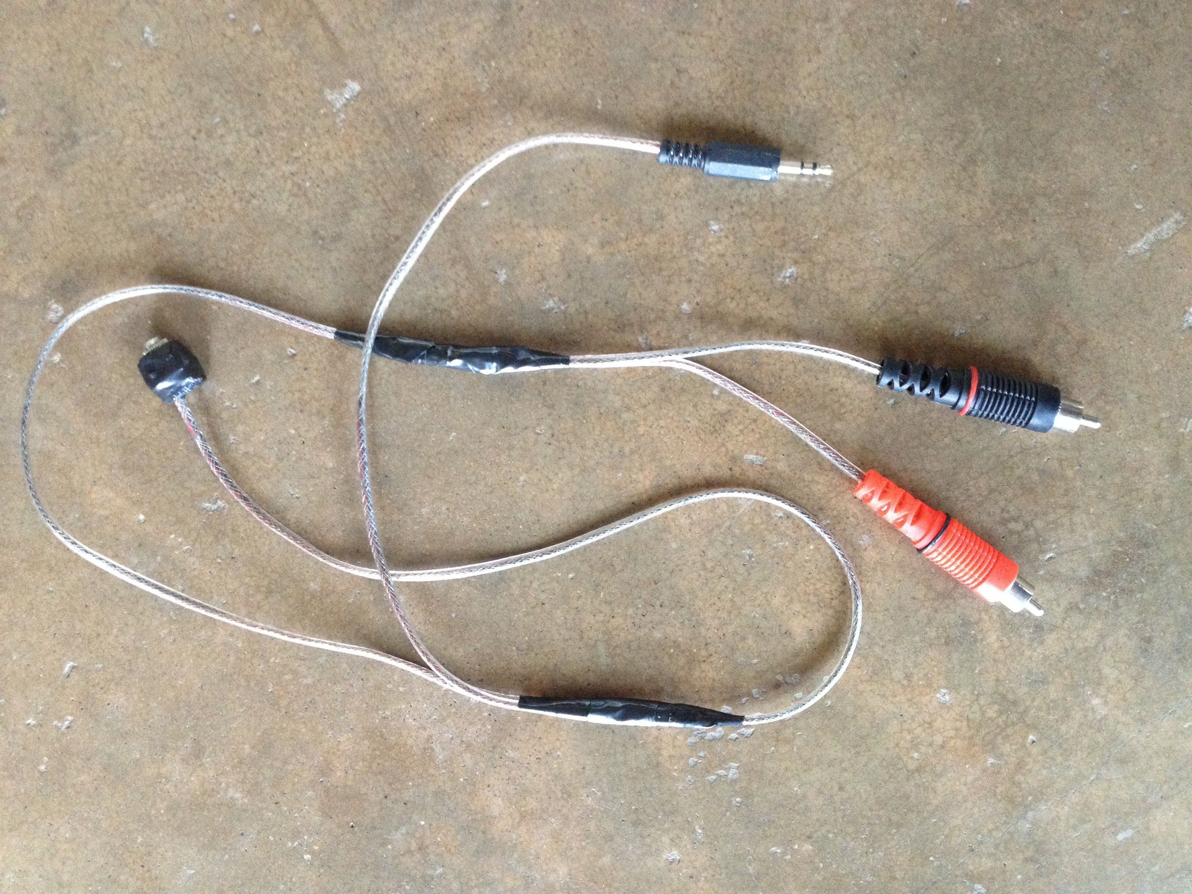 DIY Audio Signal Patch Cable for Two Amplifiers : 7 Steps - Instructables