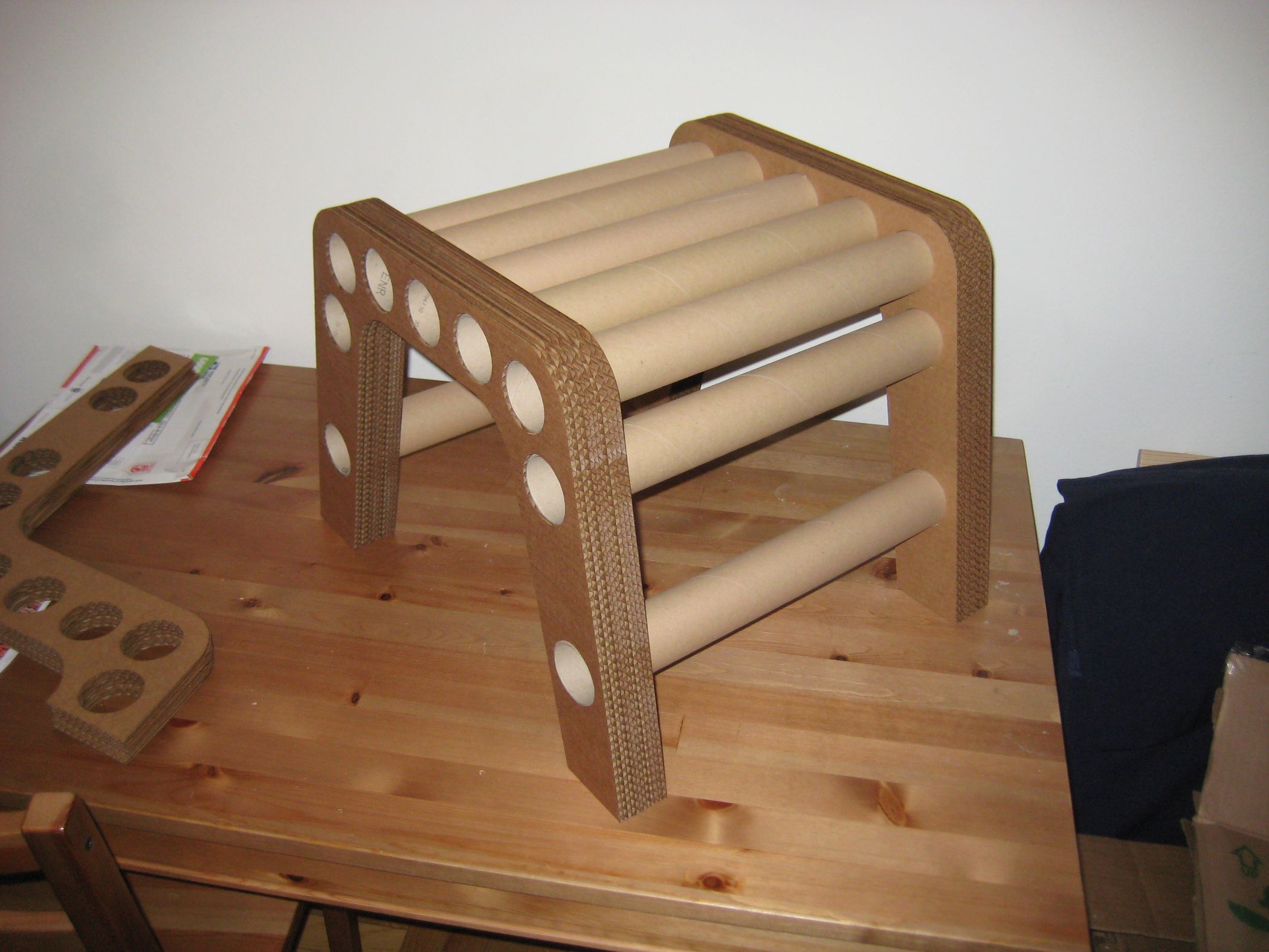 Cardboard Ottoman - Instructables