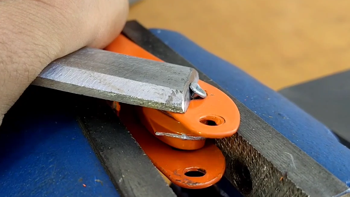 4 Best Ways to Remove Rivets Without a Rivet Tool : 4 Steps (with ...