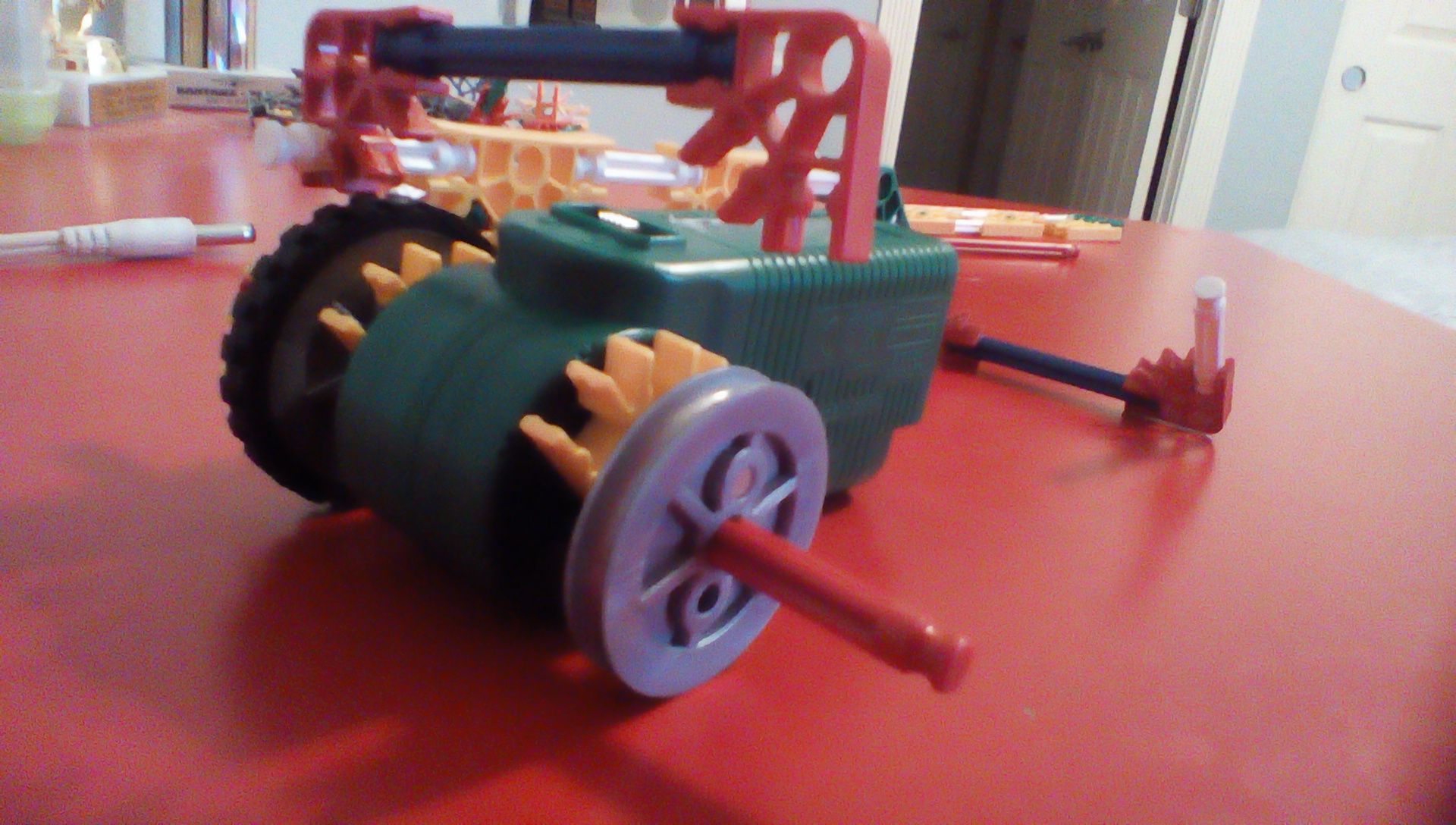 Motorized K'nex Tank : 7 Steps - Instructables