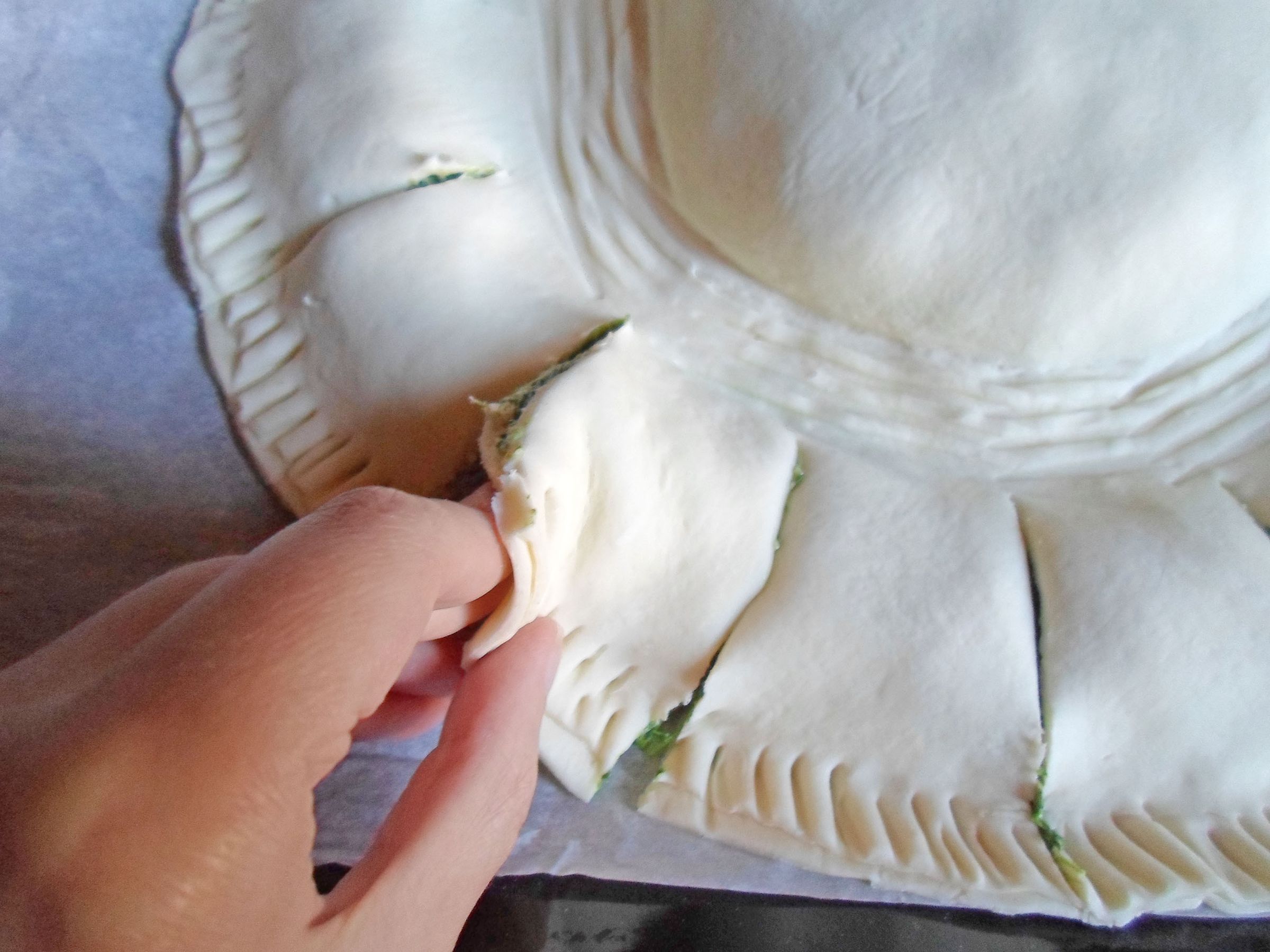 Sunflower Spinach Pie Recipe : 5 Steps (with Pictures) - Instructables