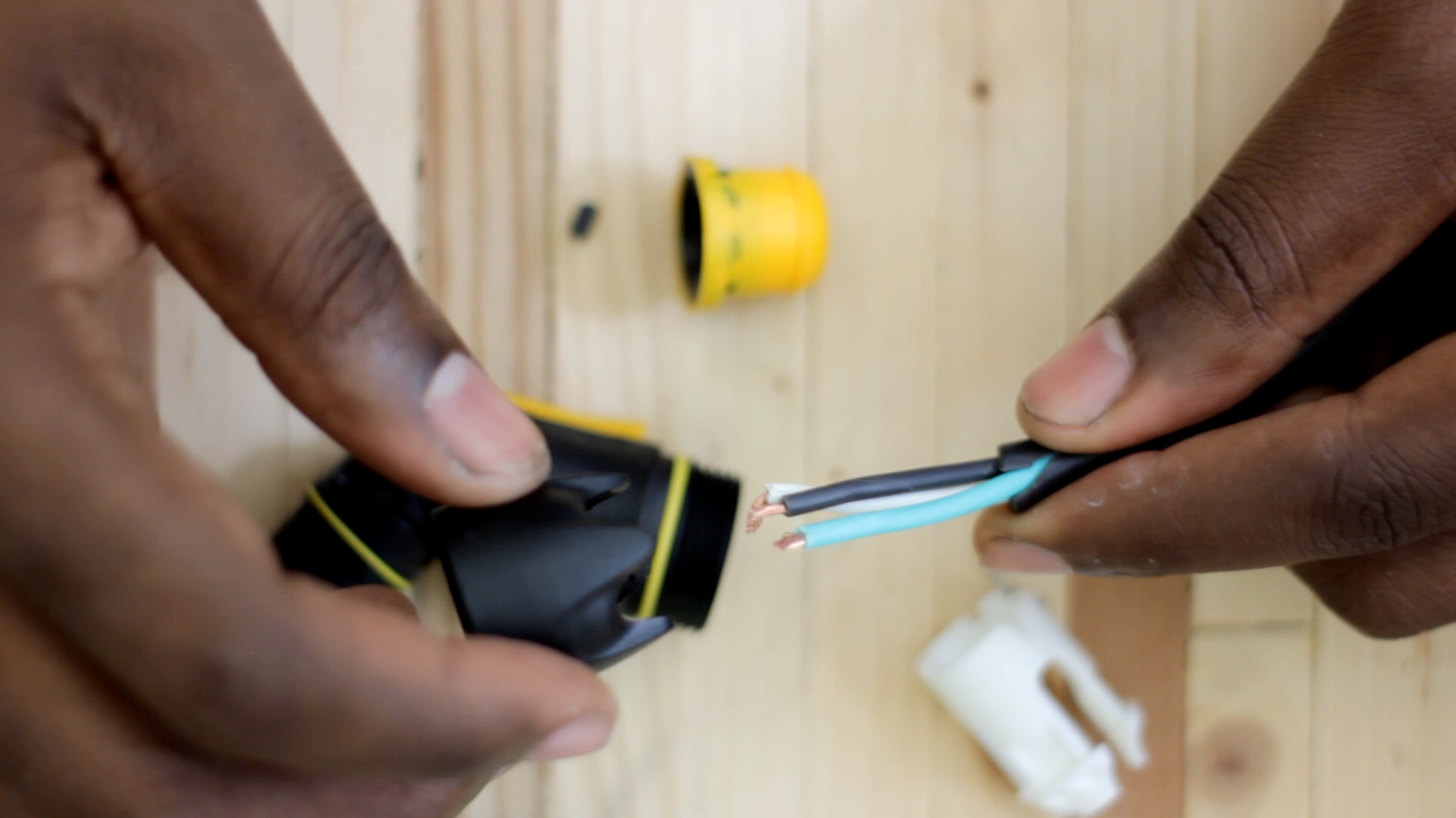 DIY Festool Style Plug-It Power Connectors : 6 Steps - Instructables