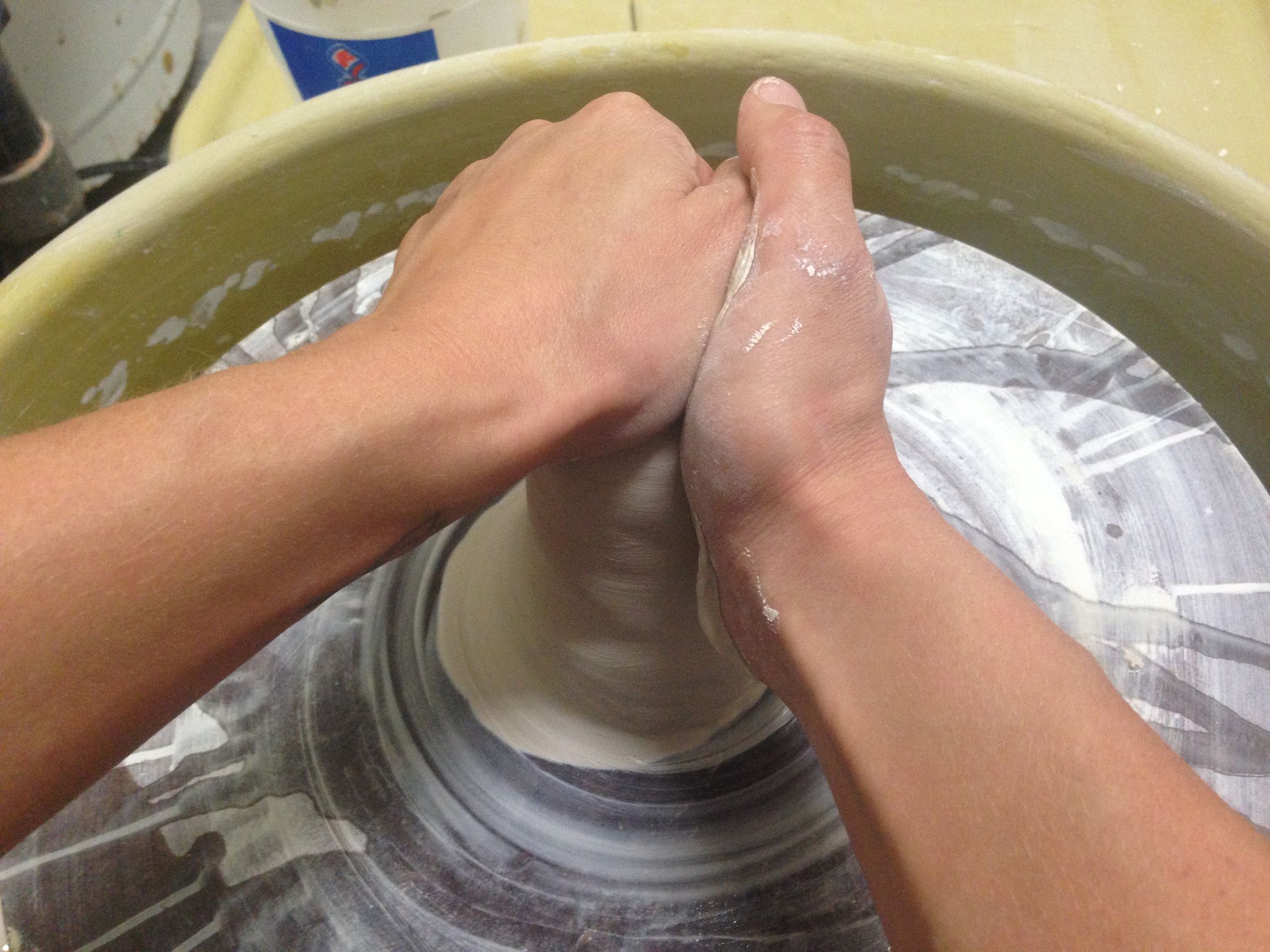 Throwing a Pot 101 : 14 Steps (with Pictures) - Instructables