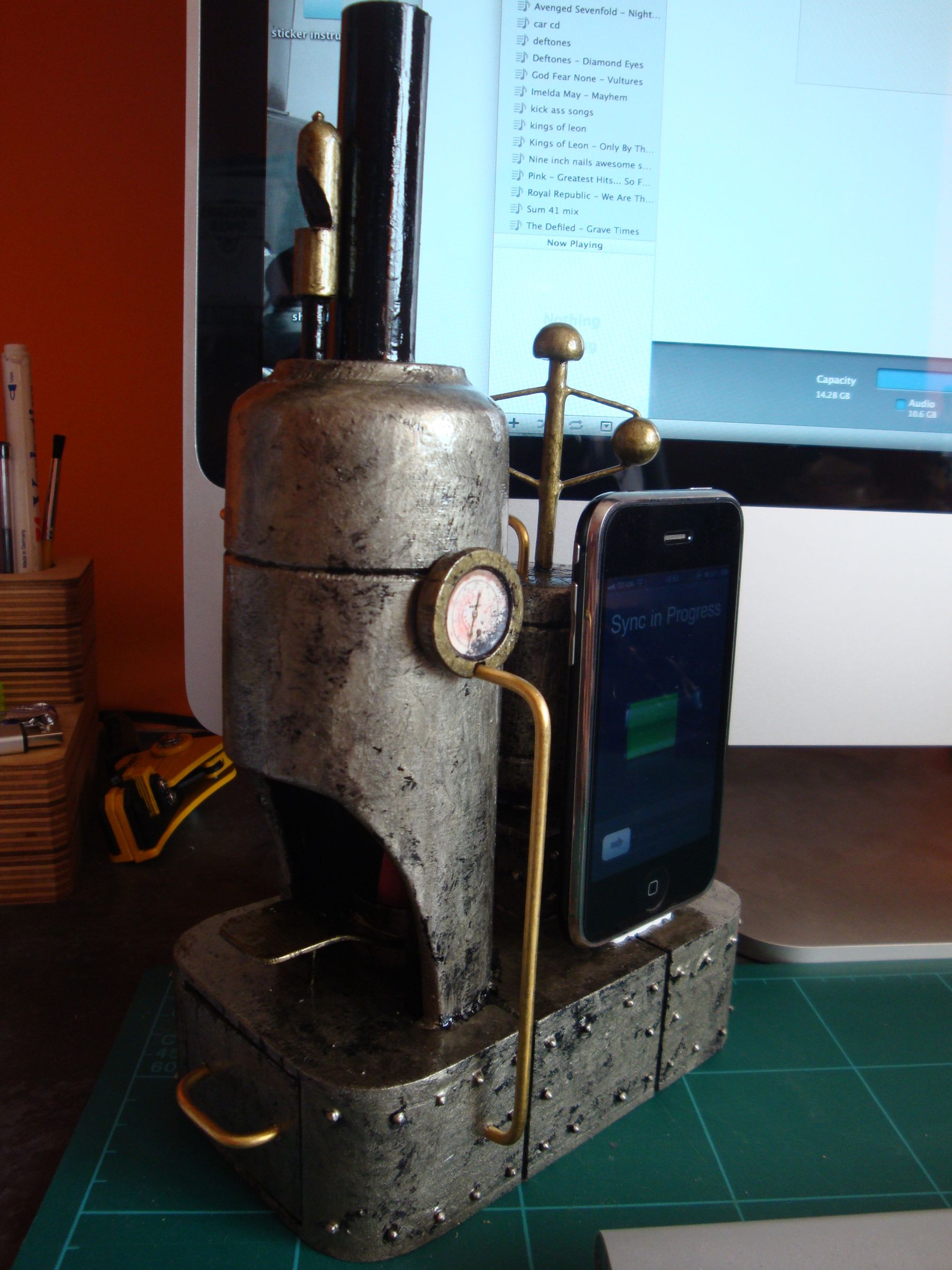 Steampunk Iphone Dock With Smoking Boiler : 12 Steps (with Pictures ...