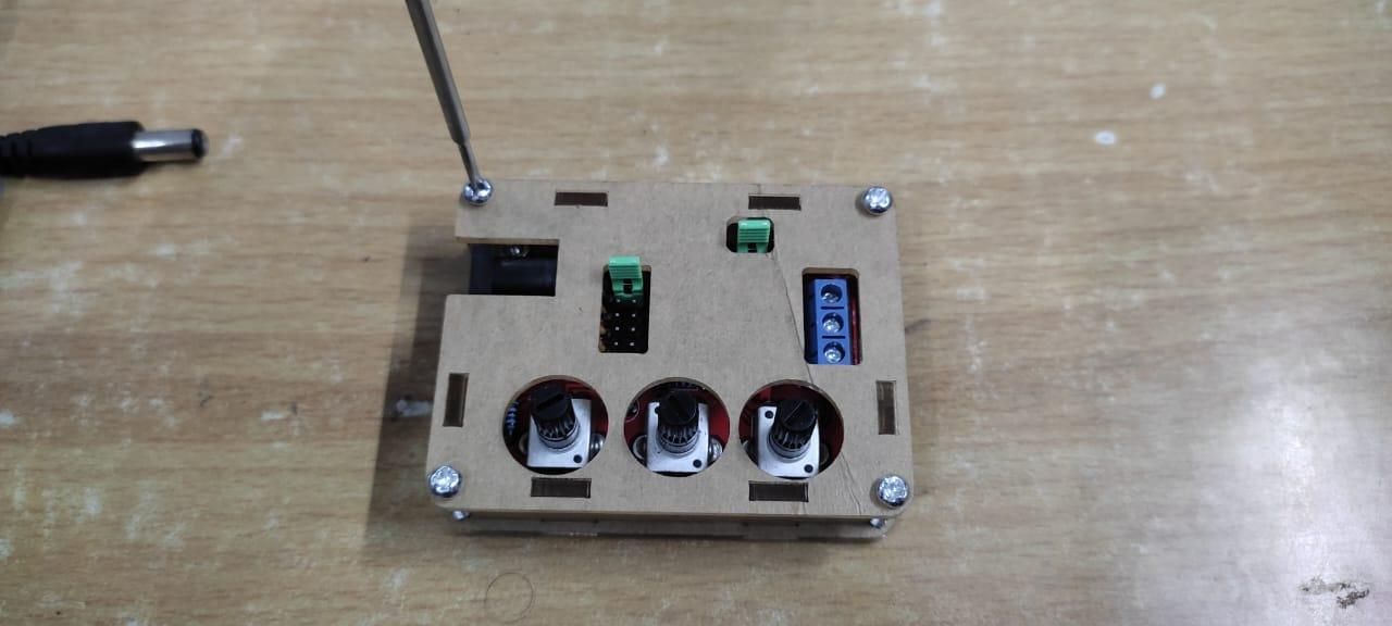 XR2206 Function Generator Kit : 5 Steps - Instructables