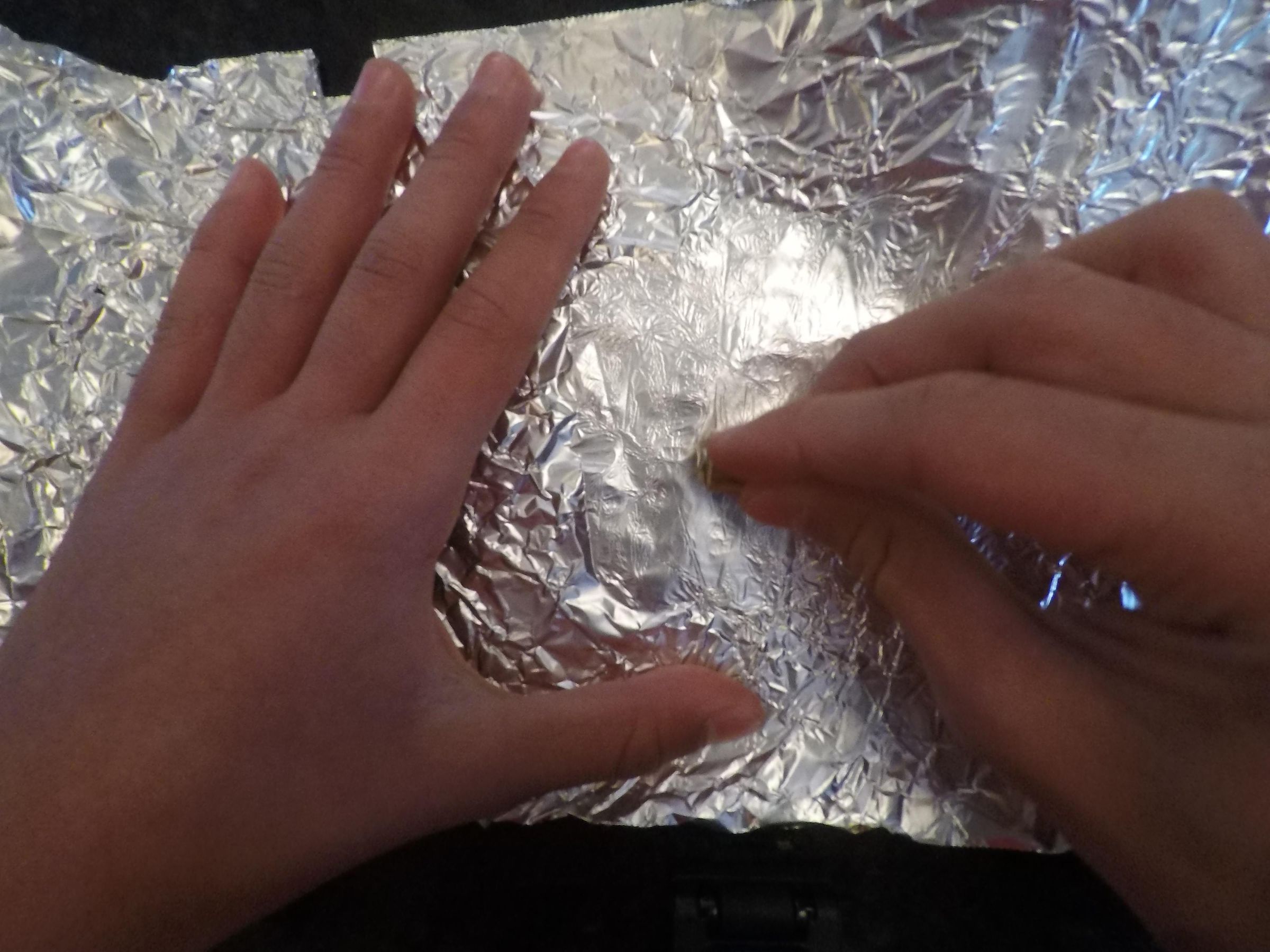 Survival Skills: How to Start a Fire With Only Aluminum Foil and a ...