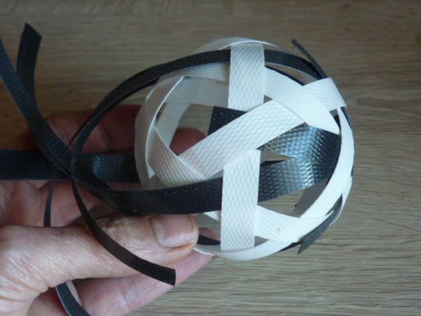 Starball - a 16 Strip Woven Ball : 15 Steps (with Pictures) - Instructables