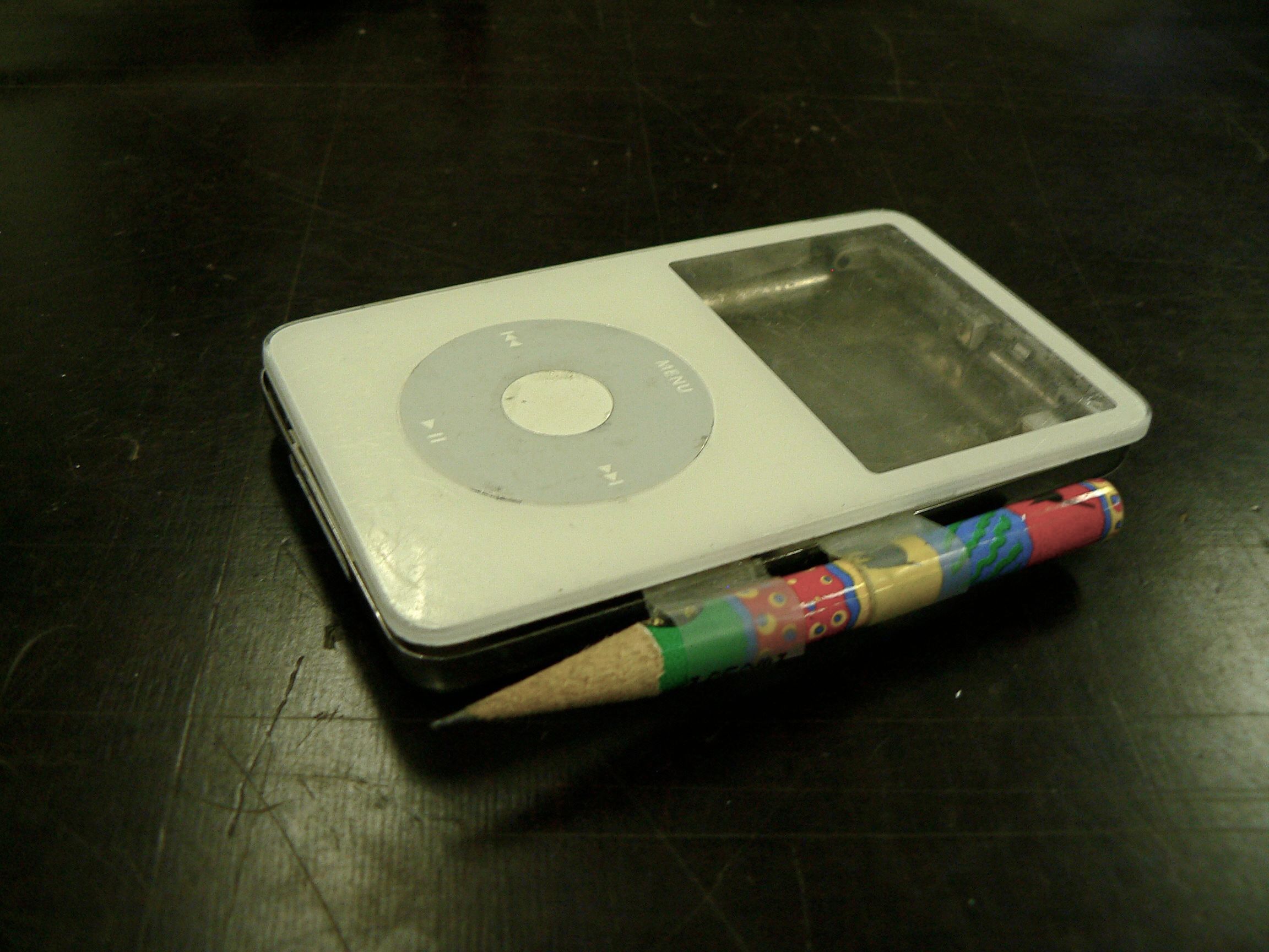 How to Hack an Ipod Into a Case for an HPDA, Cigarettes, Money ...