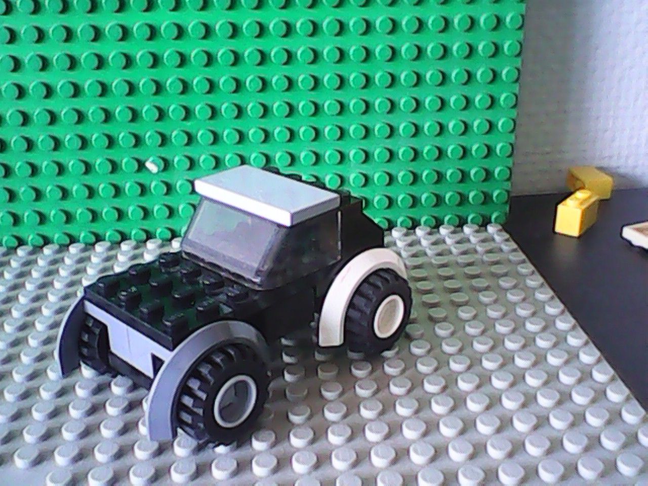 Simple Lego Car : 5 Steps - Instructables