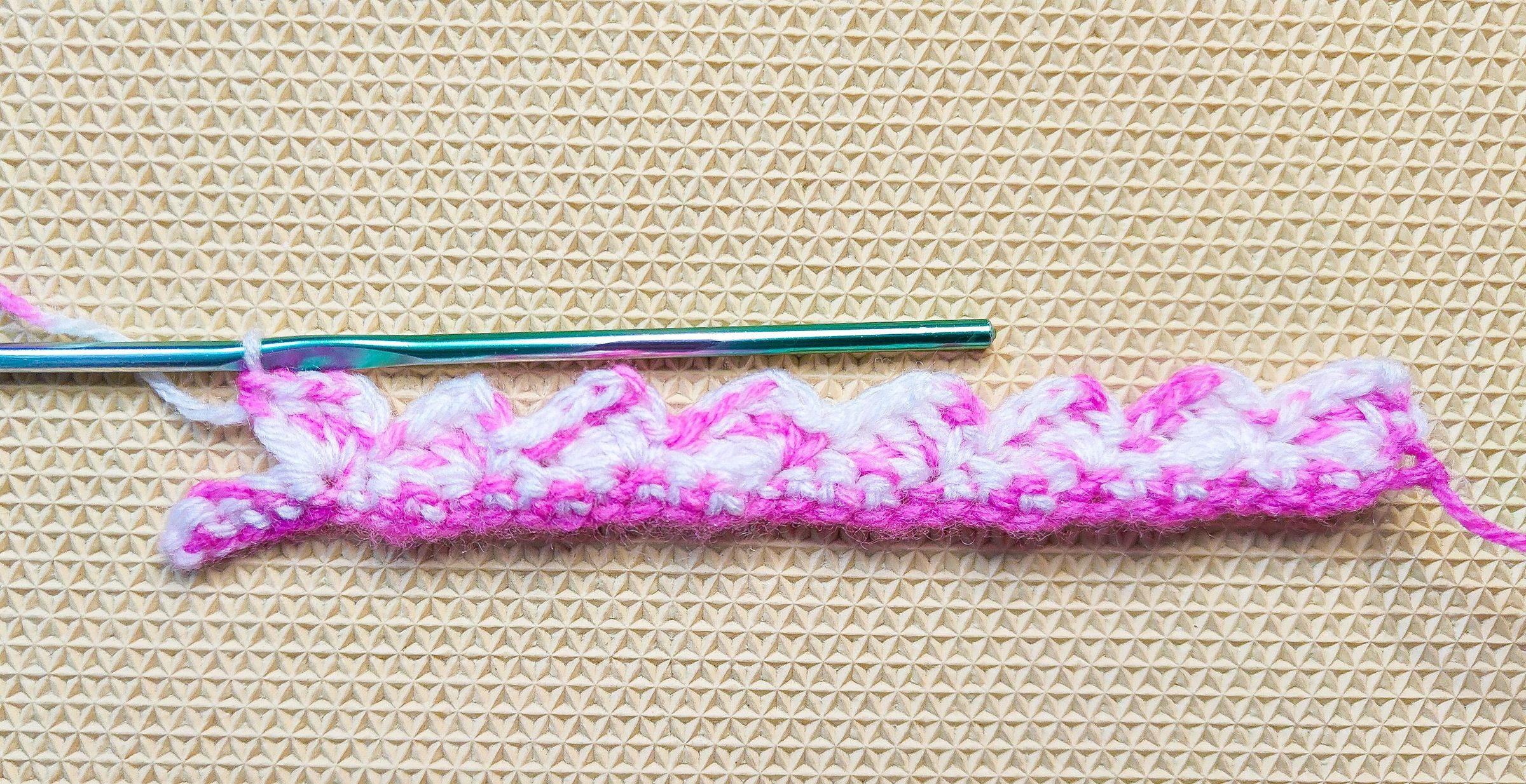 Easiest One Row Repeat Crochet Scarf Pattern : 6 Steps (with Pictures ...