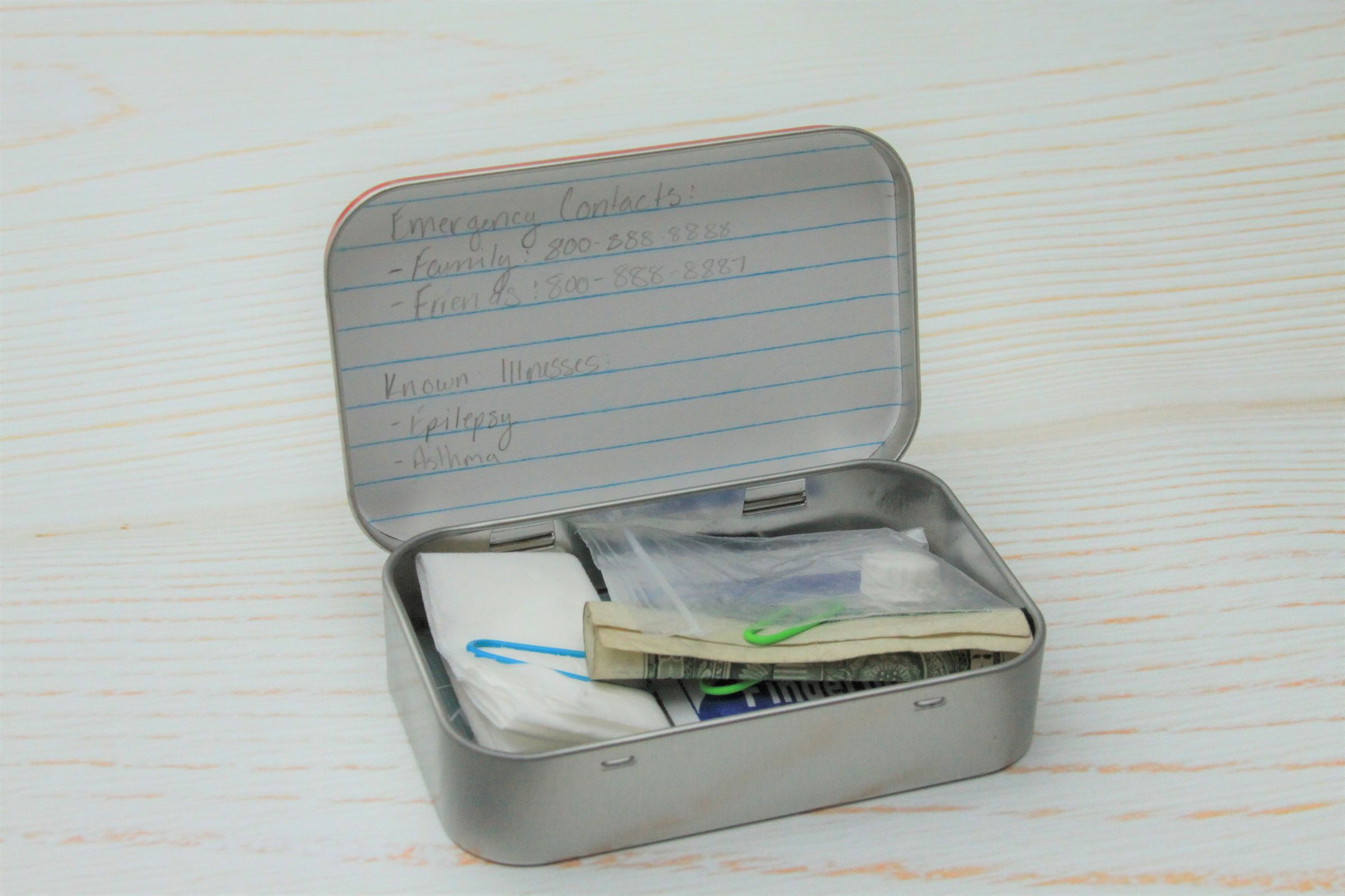 Altoids Survival Kit: Surviving the First Date : 5 Steps - Instructables