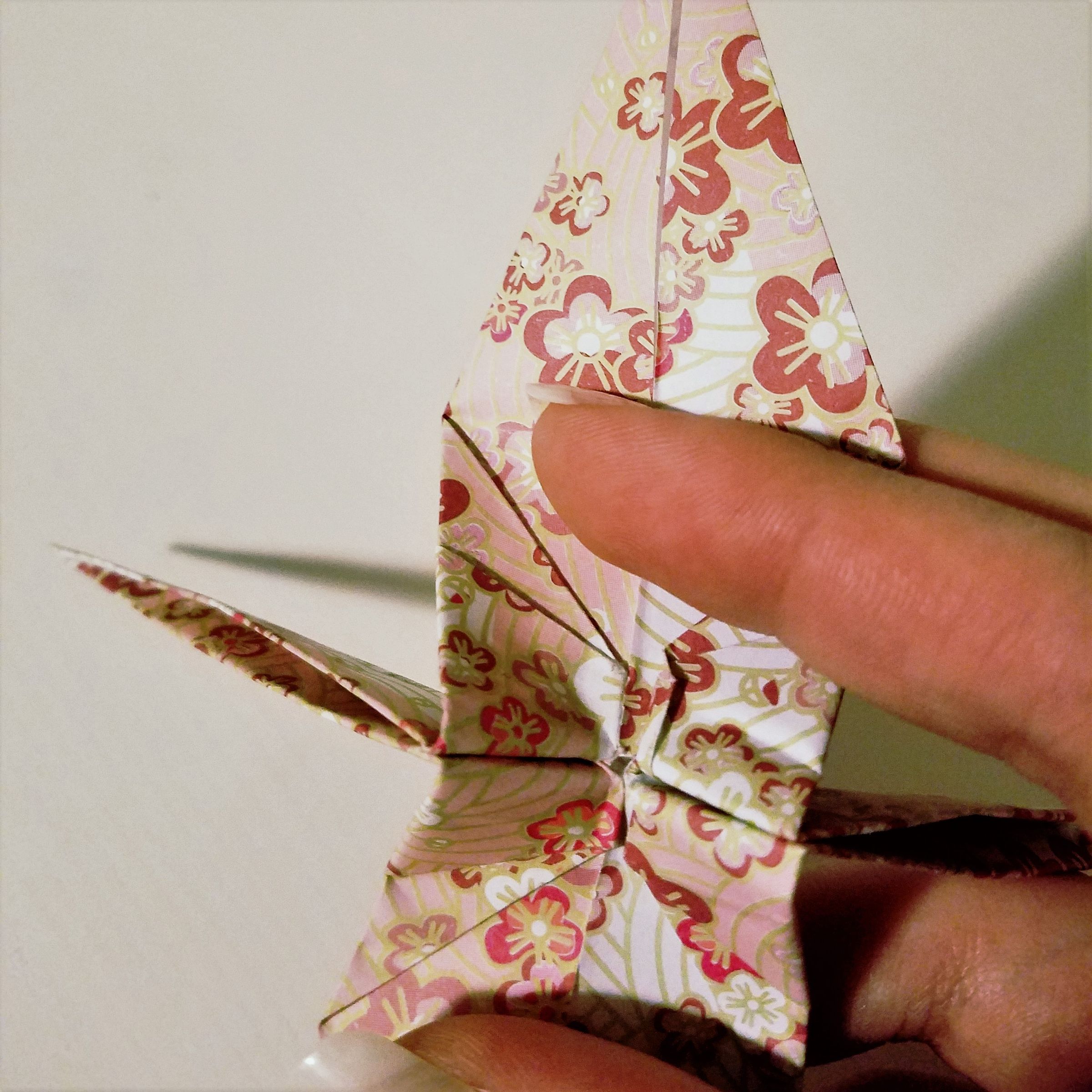 How to Fold a Paper Crane : 17 Steps (with Pictures) - Instructables