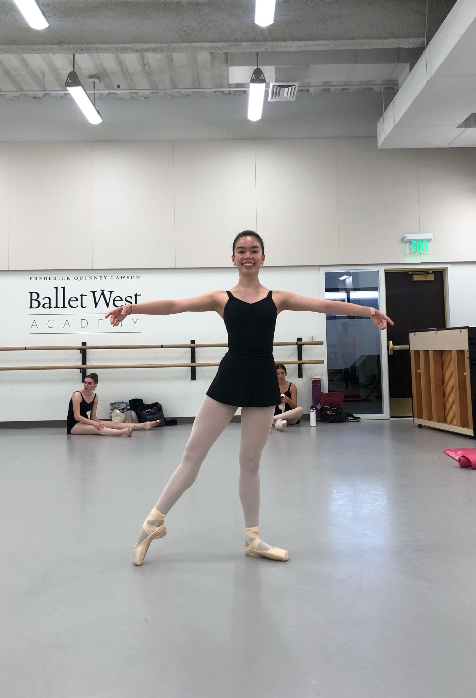 How to Do a Pirouette : 3 Steps (with Pictures) - Instructables