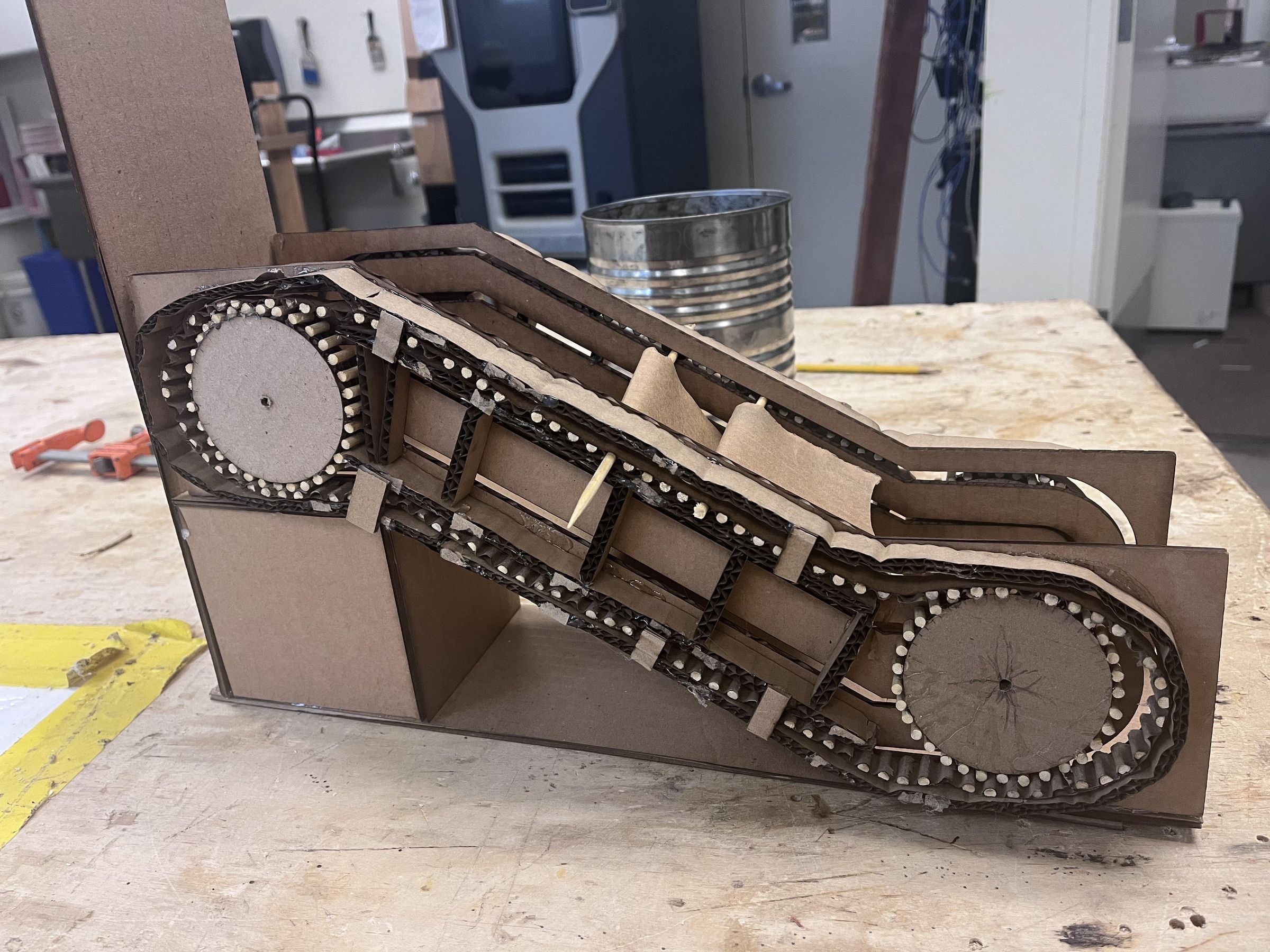 Carboard Escalator : 10 Steps - Instructables