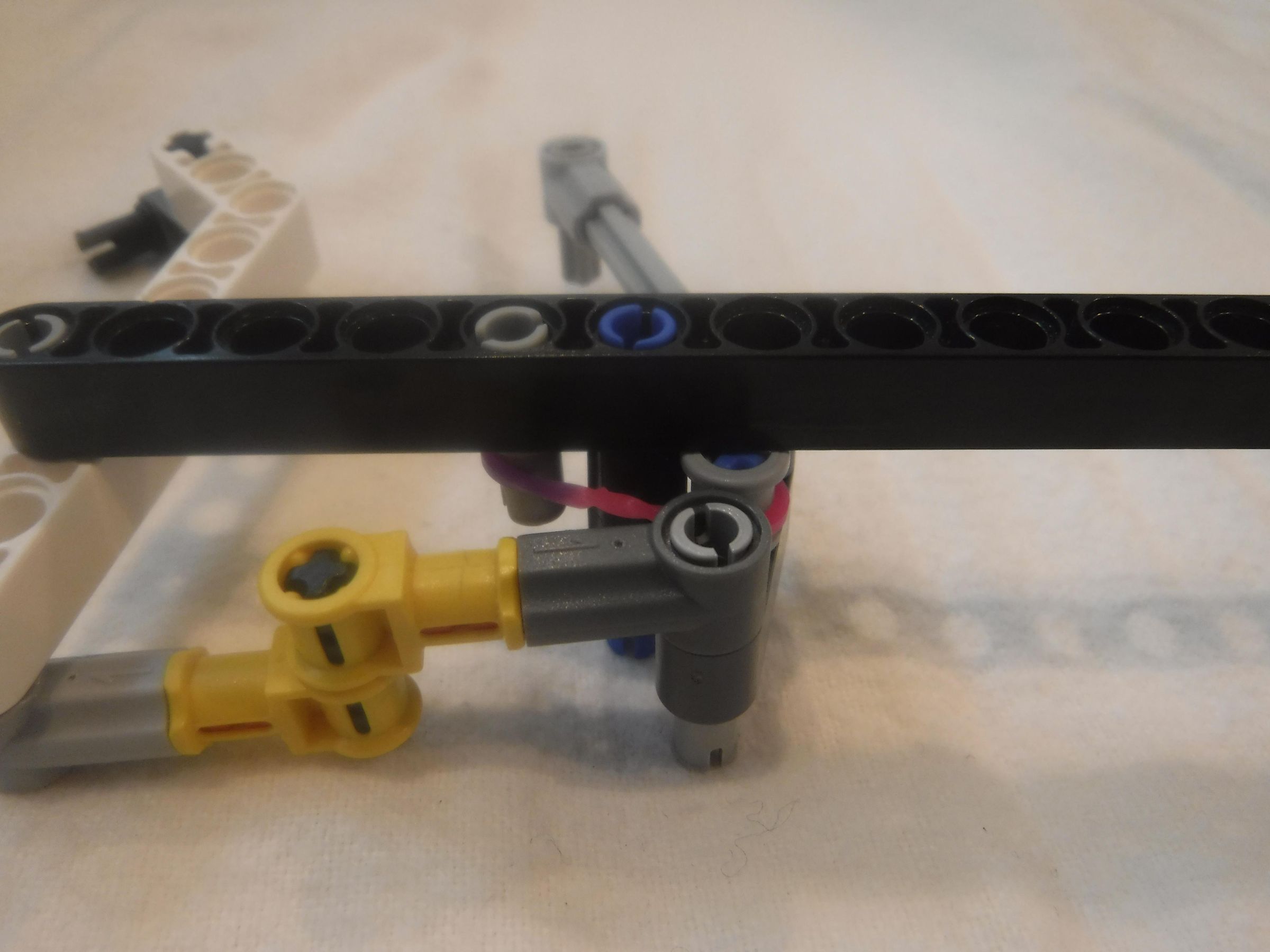 Lego Claw : 5 Steps - Instructables