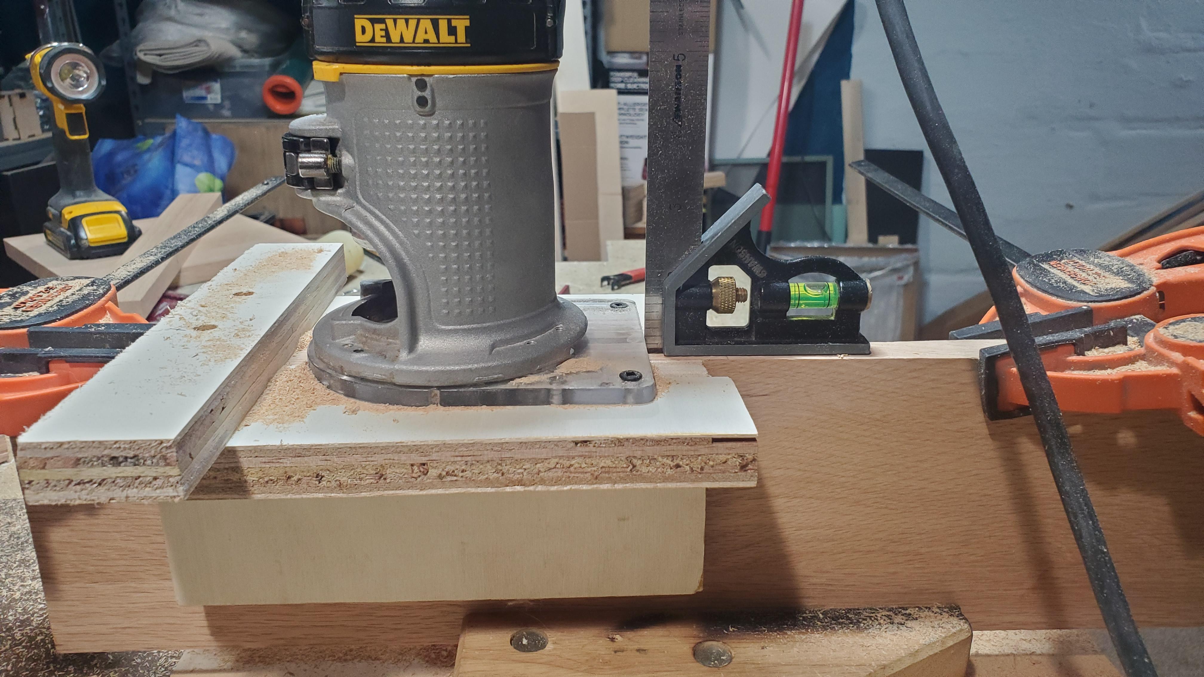 Foldable Stool - Reverse Engineering the Tallon Stool : 6 Steps (with ...