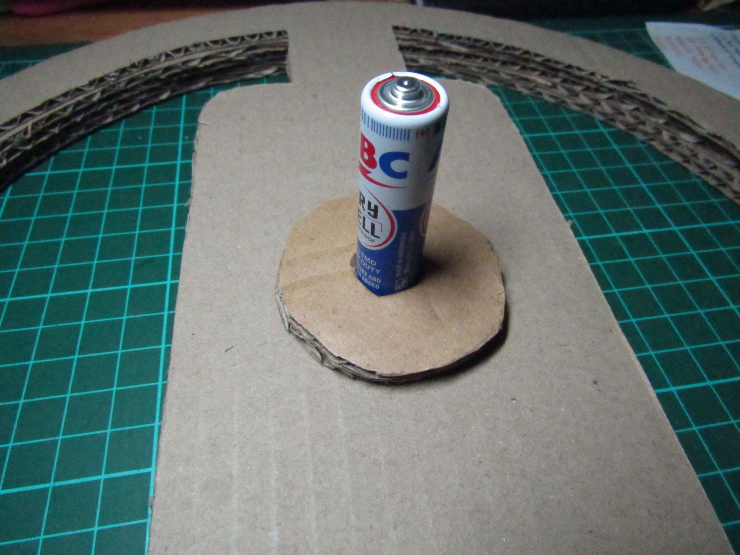 DIY Cardboard Gaming Steering Wheel : 5 Steps - Instructables