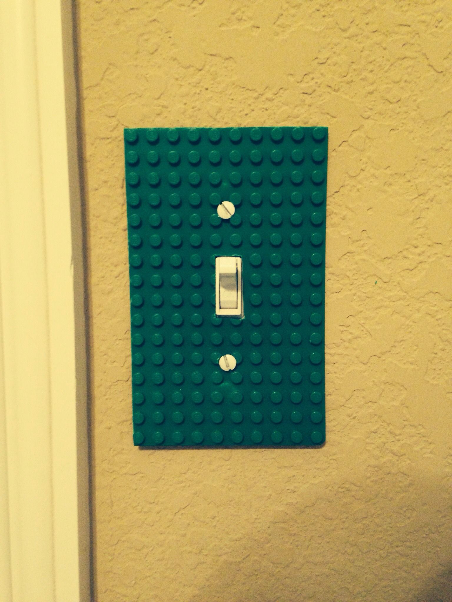 $0 DIY Lego Light Switch Cover : 7 Steps (with Pictures) - Instructables