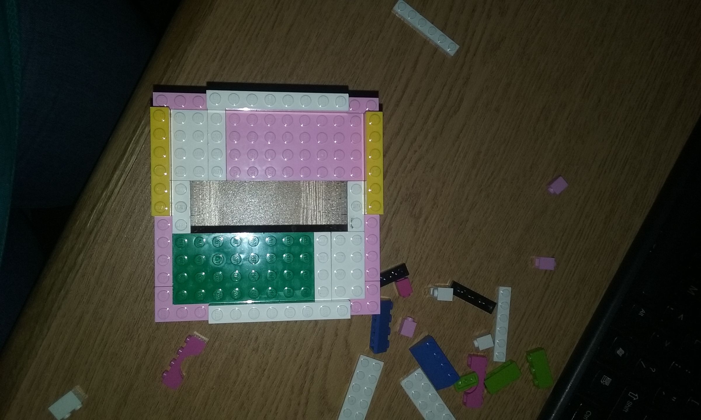 Lego Money Bank : 4 Steps - Instructables