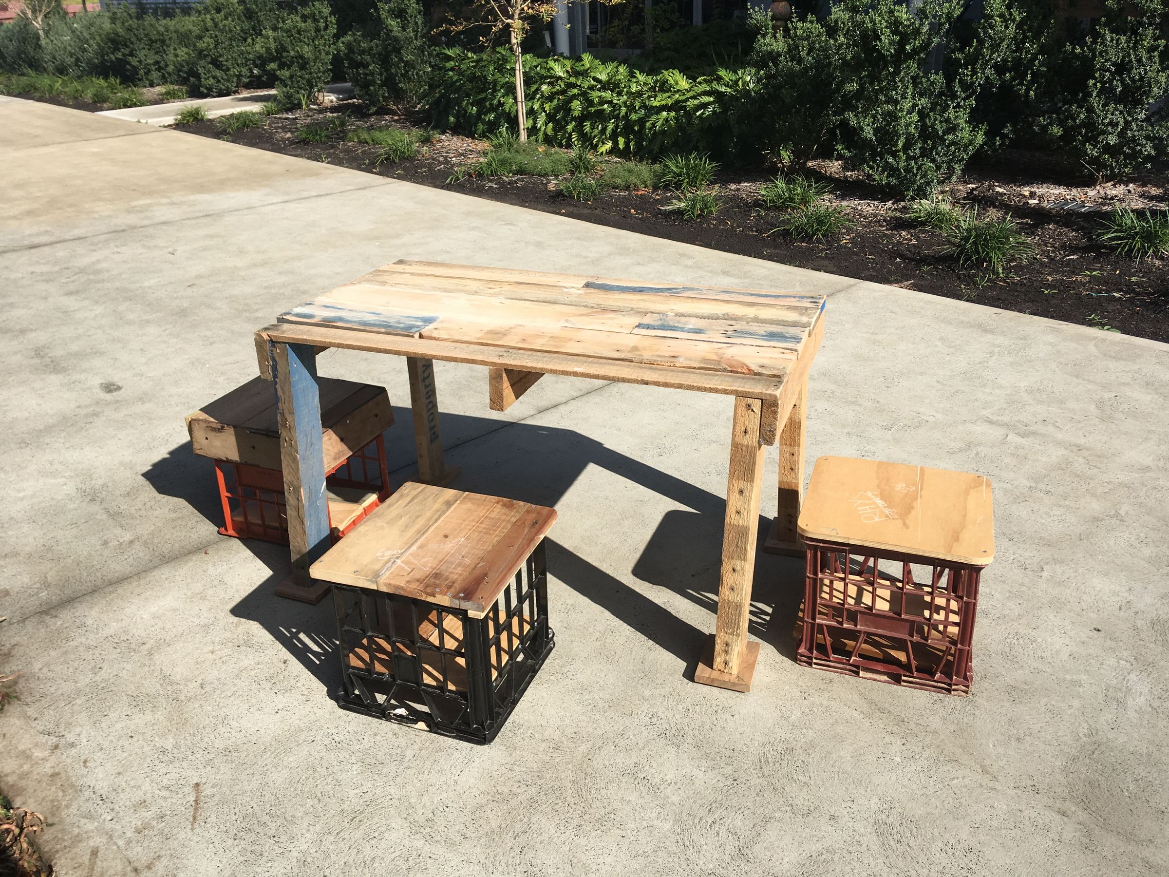 Upcycled Table and Chair Set : 4 Steps - Instructables